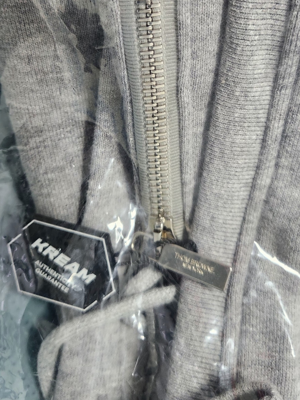 잇프제 (@is_fj) 님의 게시물 | KREAM