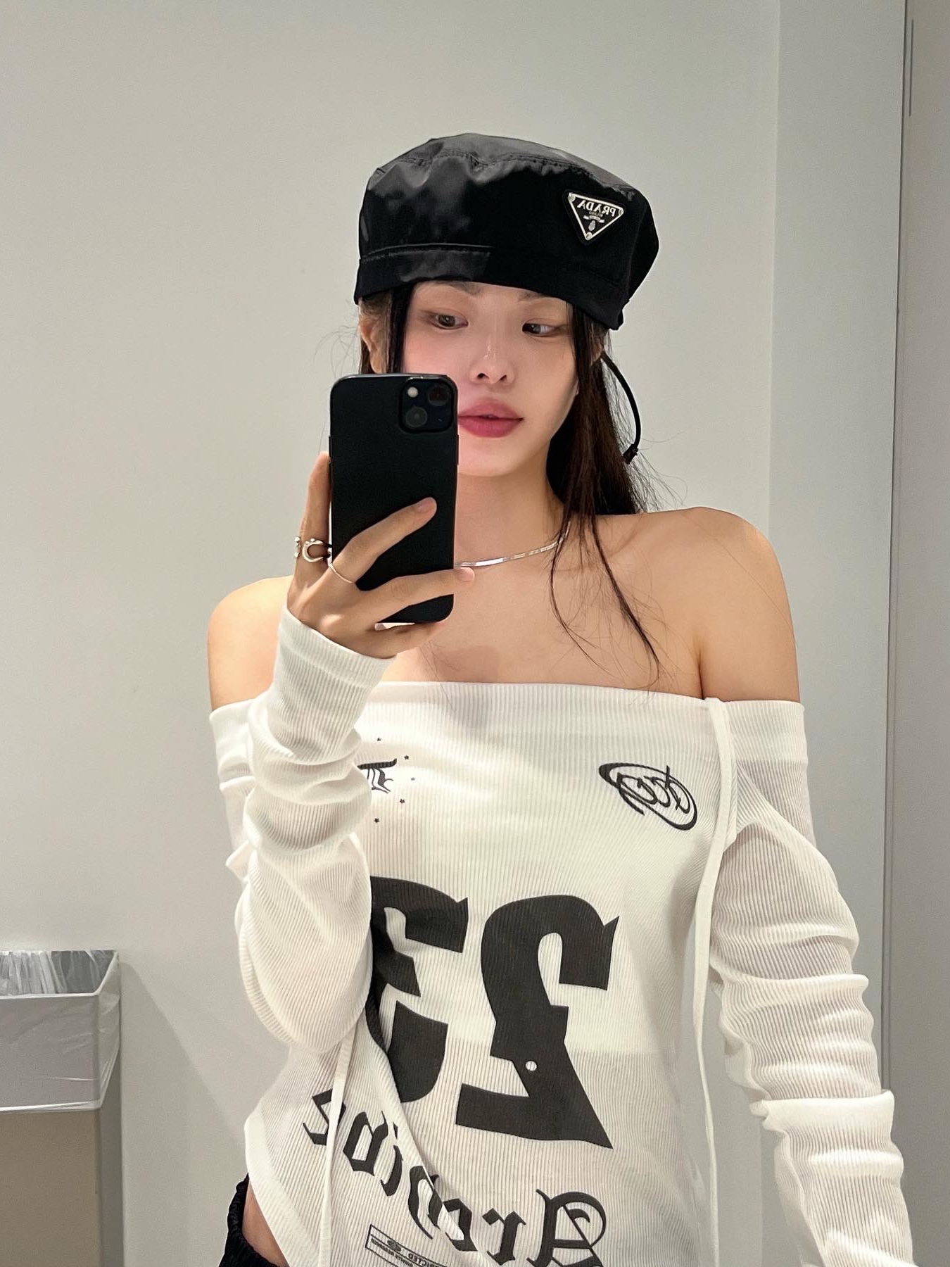 (@hugme_04) 님의 게시물 | KREAM