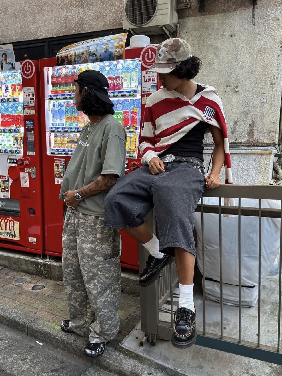 렉카맨 (@7y9o82) 님의 게시물 | KREAM