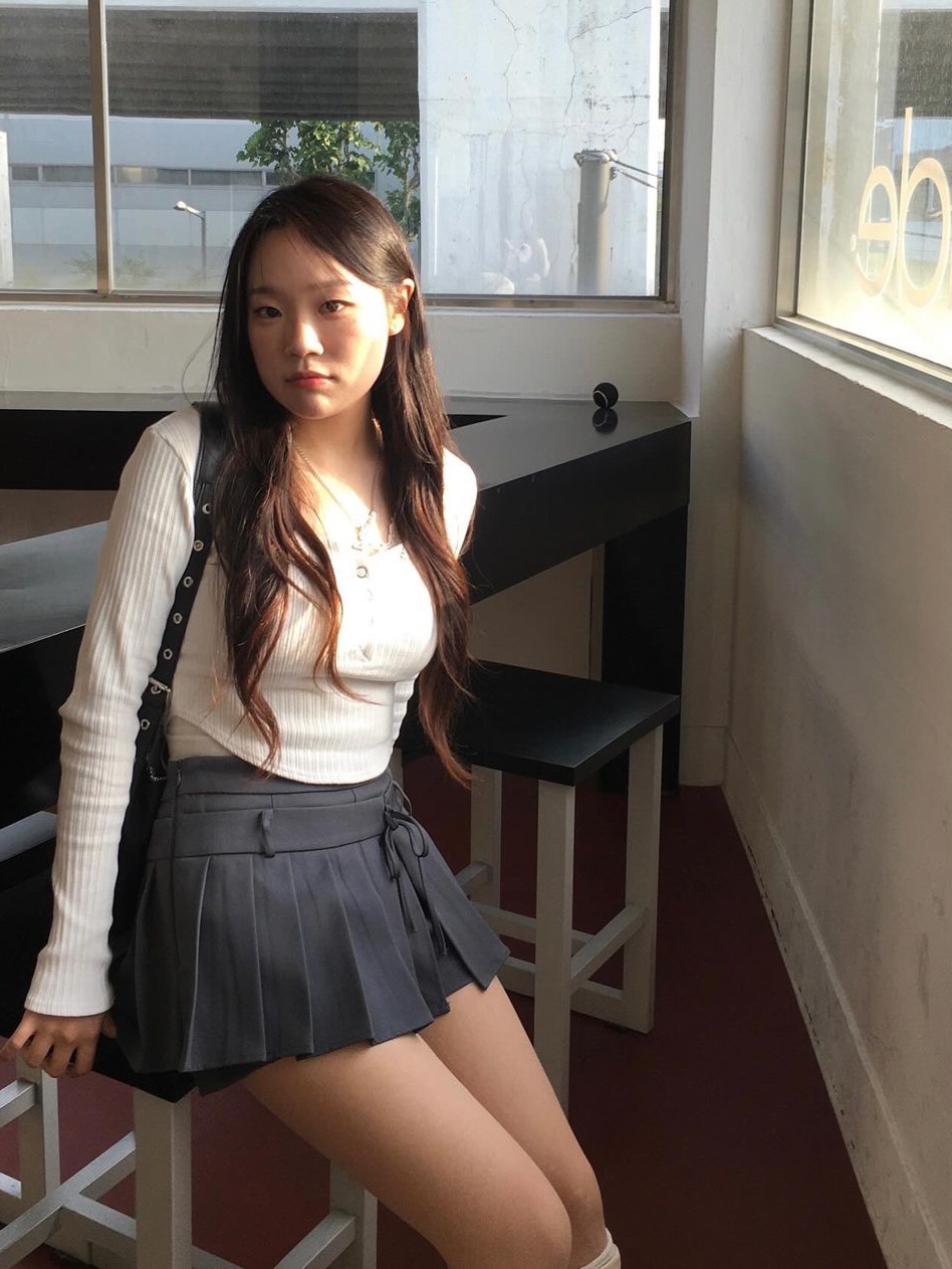 oneul.codi (@oneul.codi) 님의 게시물 | KREAM