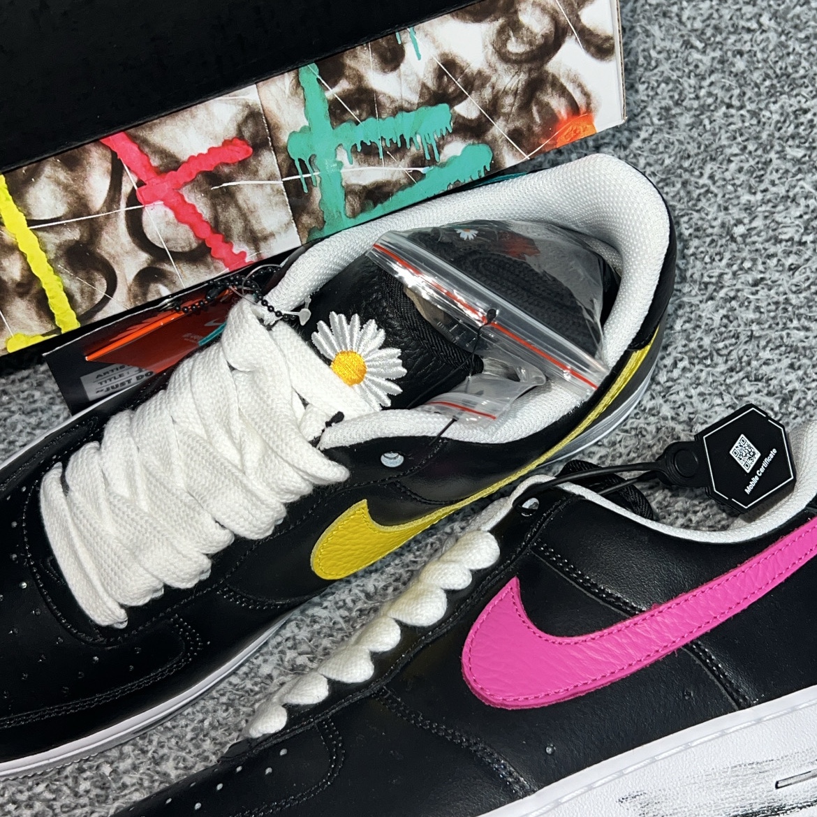 GD컴백만 기다리는중 | KREAM