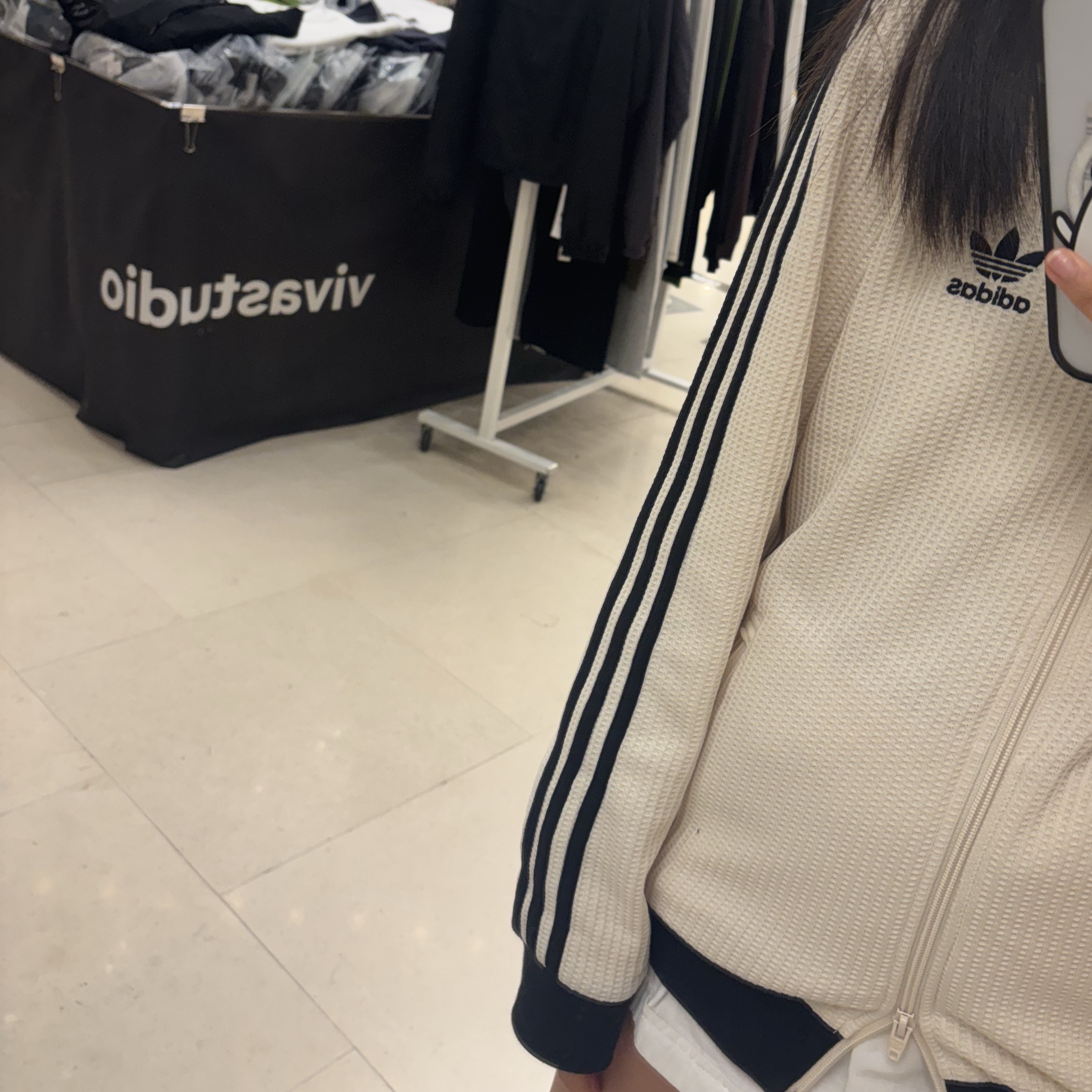 진짜 짱 예뻐요..🖤157/43 xs | KREAM