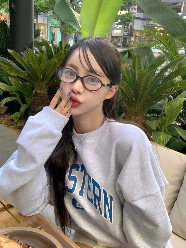 나는야 횰공이 (@hyoris2) 님의 게시물 | KREAM