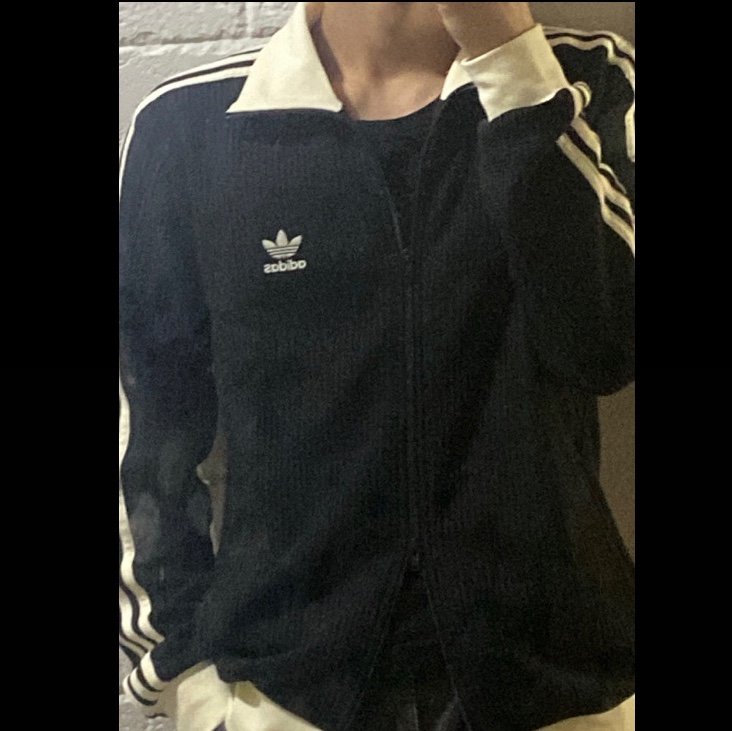 177/60 L 정핏임다😉 | KREAM