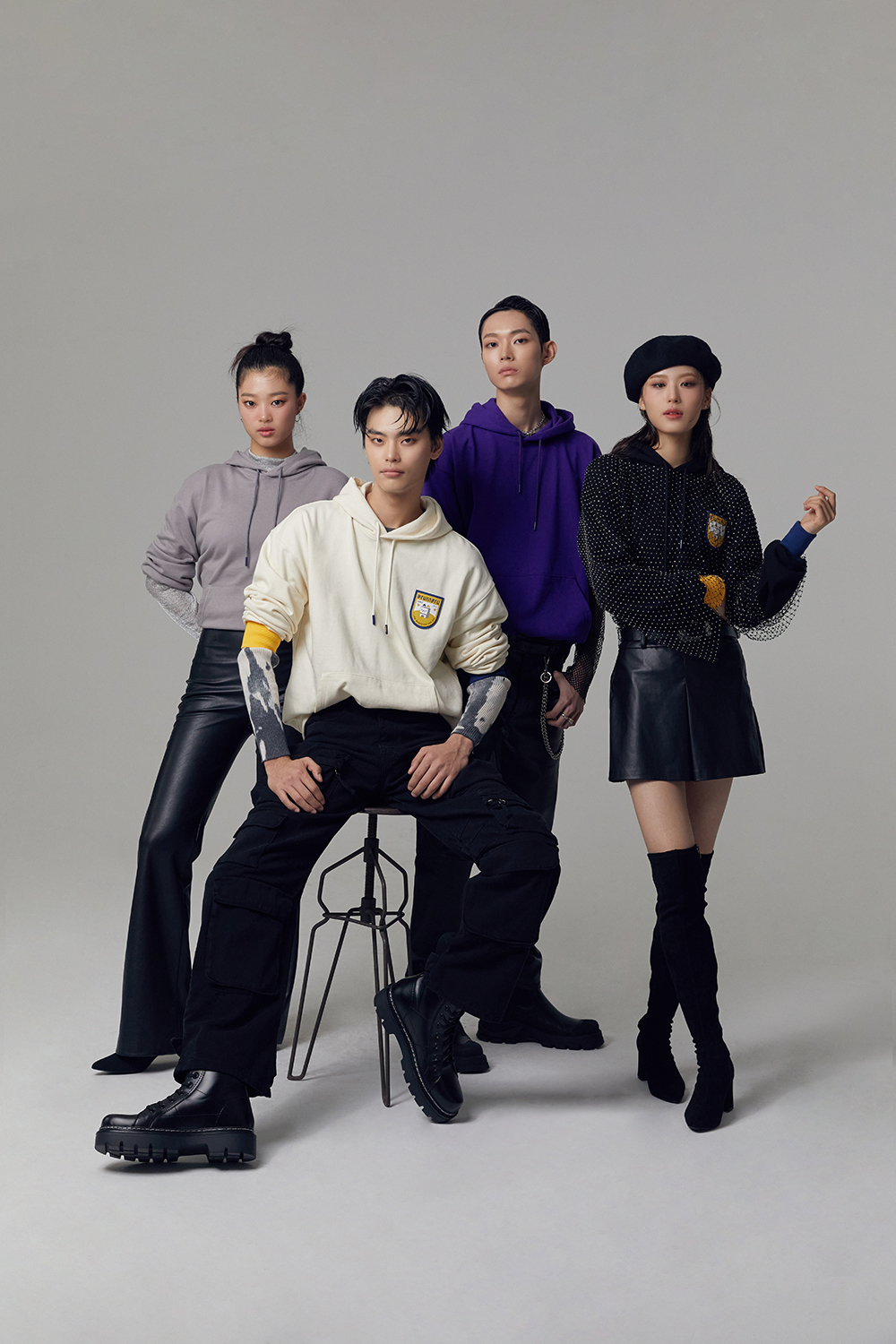 아루마루 아이보리 스페이스 후디 집업 | arumaru | KREAM