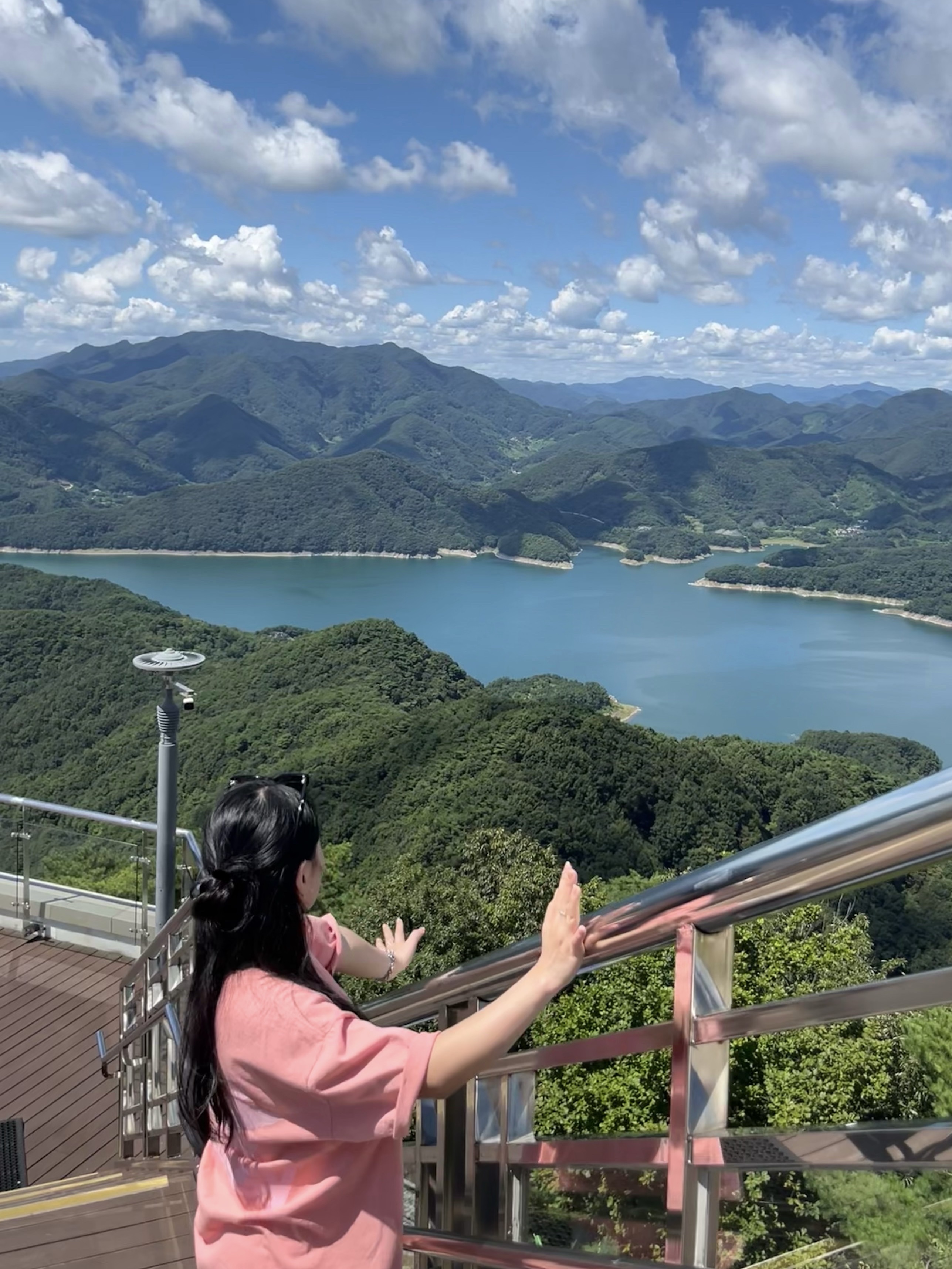 코랄룰루 | KREAM