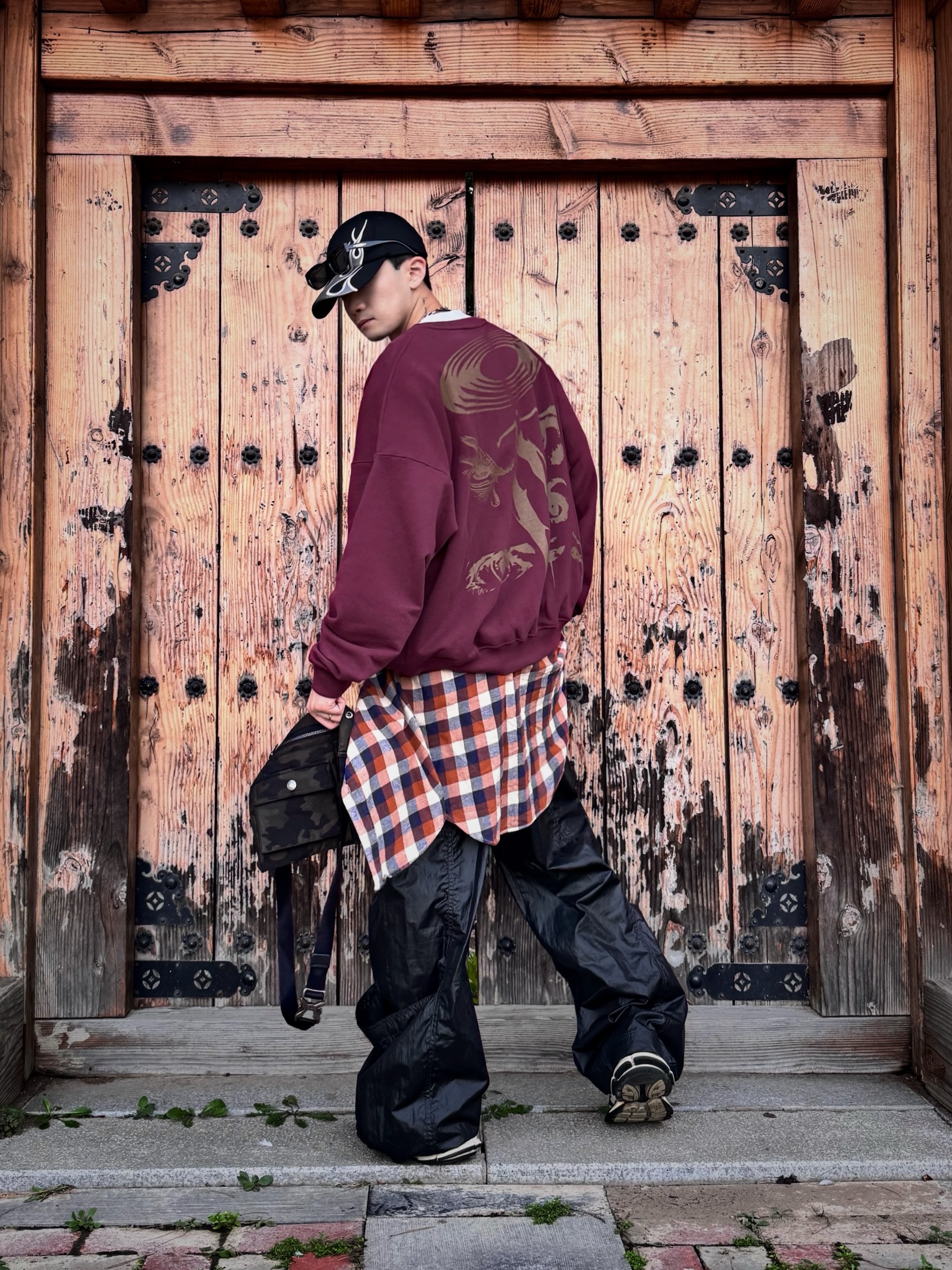 탁 (@tak_s) 님의 게시물 | KREAM