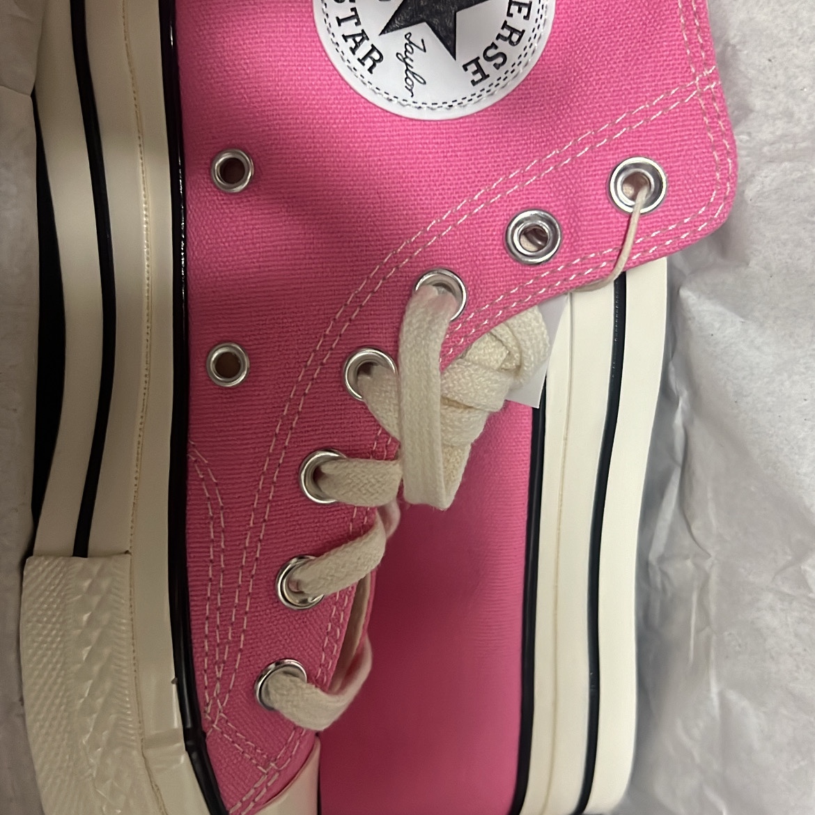 지요미 (@3fymzz) 님의 게시물 | KREAM