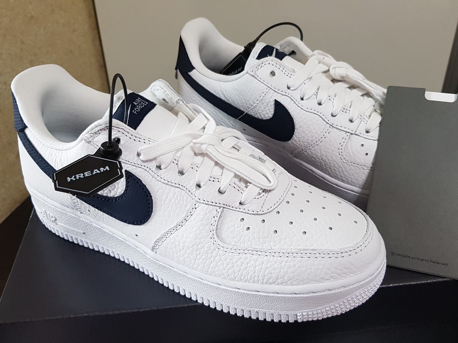 Huzzi (@h__________) 님의 게시물 | KREAM