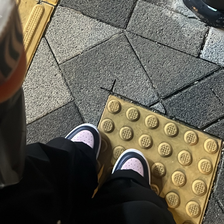 지요미 (@3fymzz) 님의 게시물 | KREAM