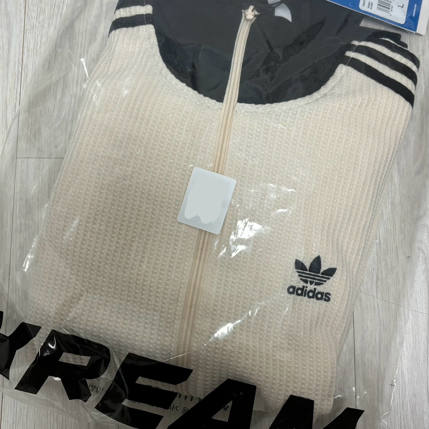 사이즈L->xl 교환하실분 계신가요 | KREAM