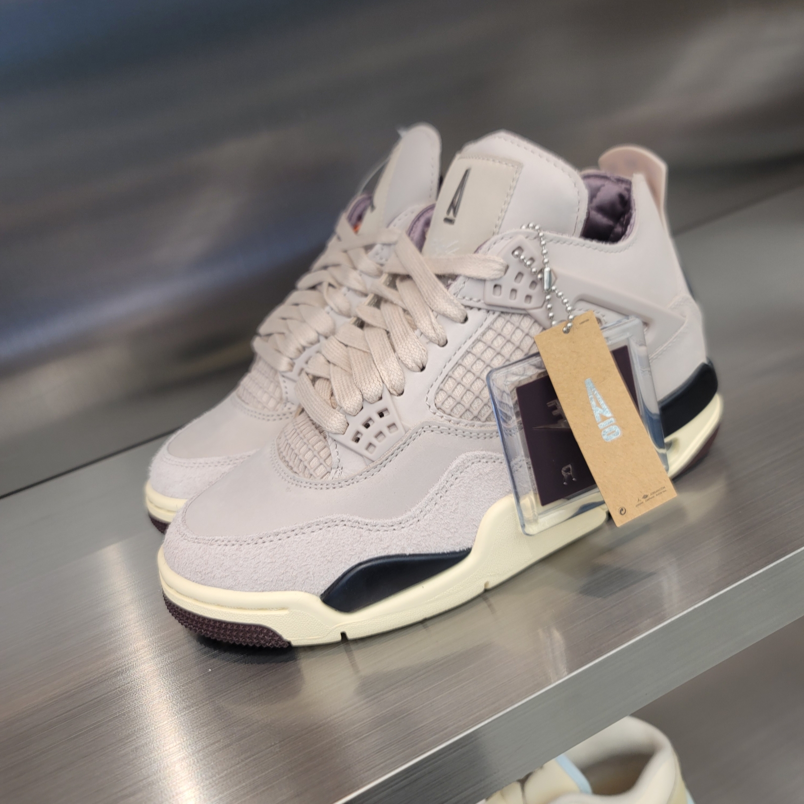 지삽 (@4lz9x5) 님의 게시물 | KREAM