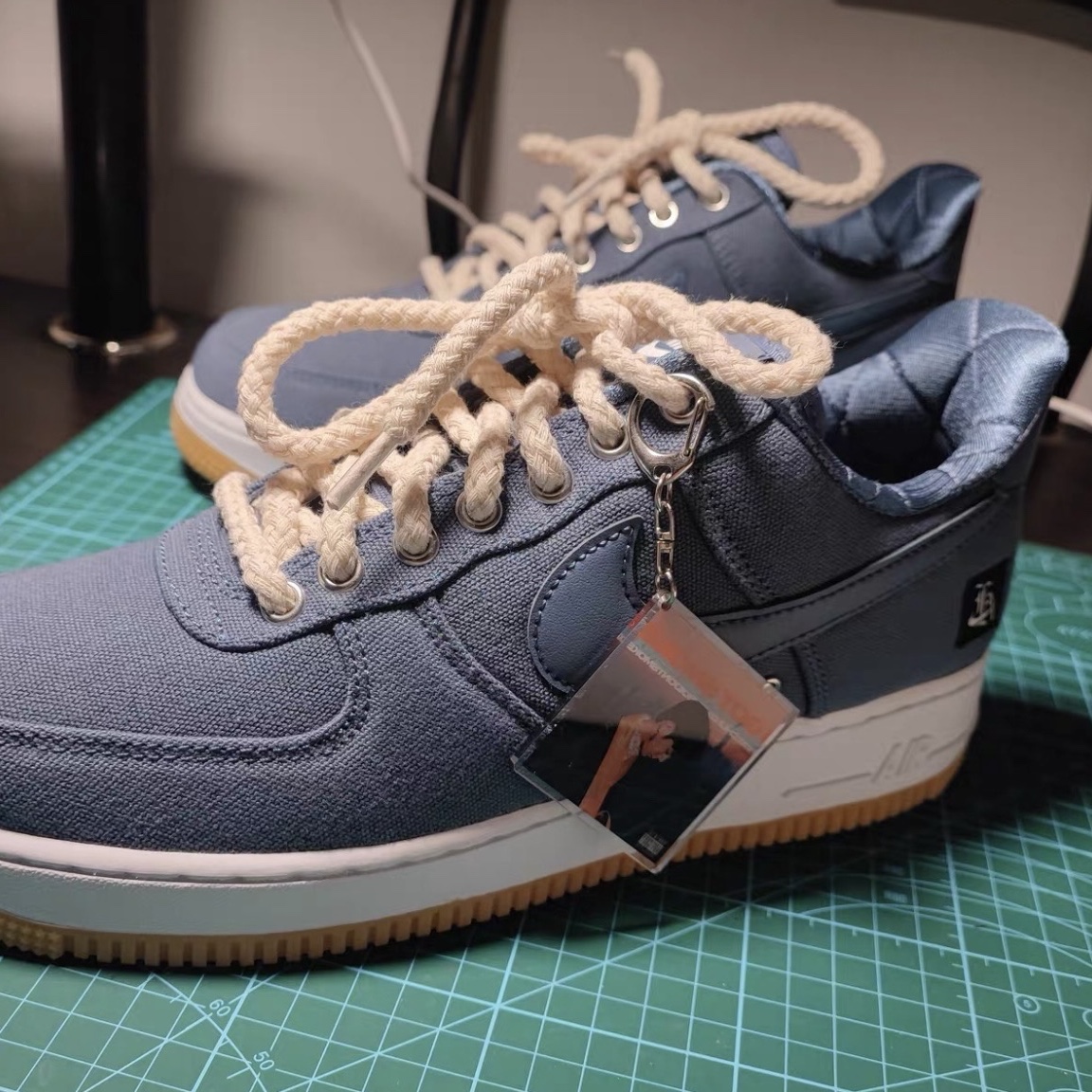 IOTS신발끈 | KREAM