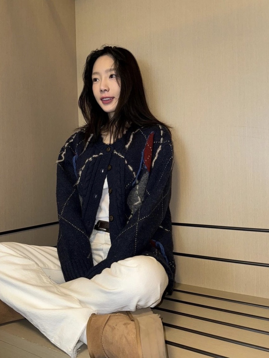 #태연착용 해시태그 STYLE | KREAM