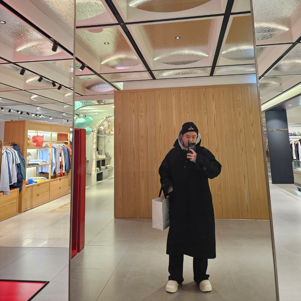 현석 (@jxxchang) 님의 게시물 | KREAM