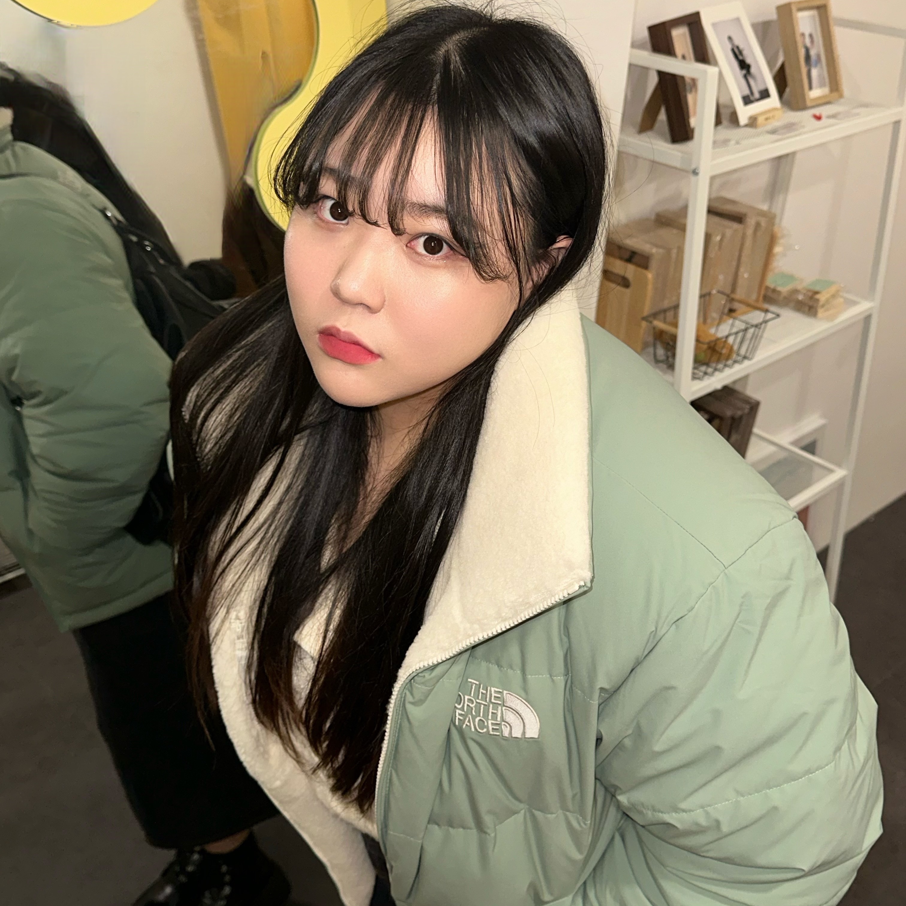 ujnimoes (@ujnimoes) 님의 게시물 | KREAM