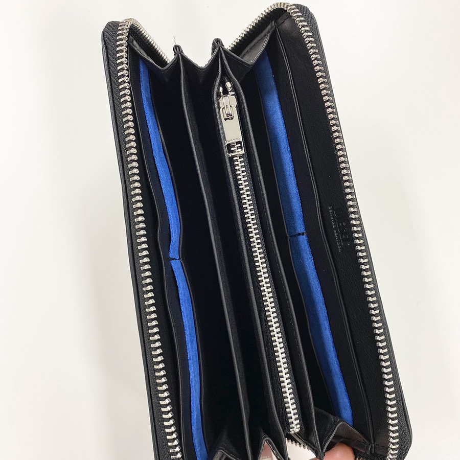 Black & Blue | KREAM