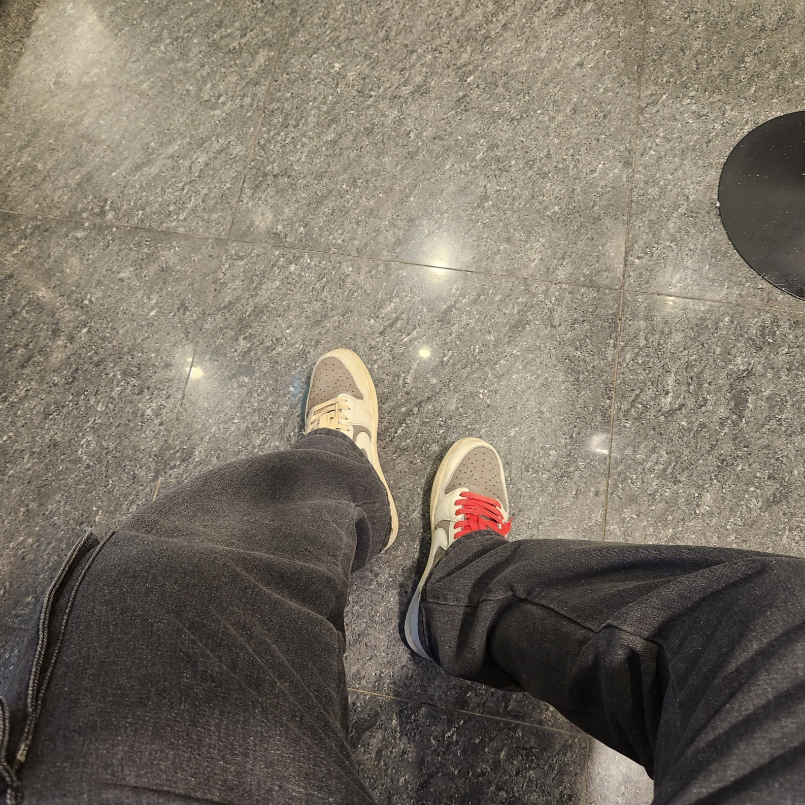 힝또니 (@kdh_9610) 님의 게시물 | KREAM