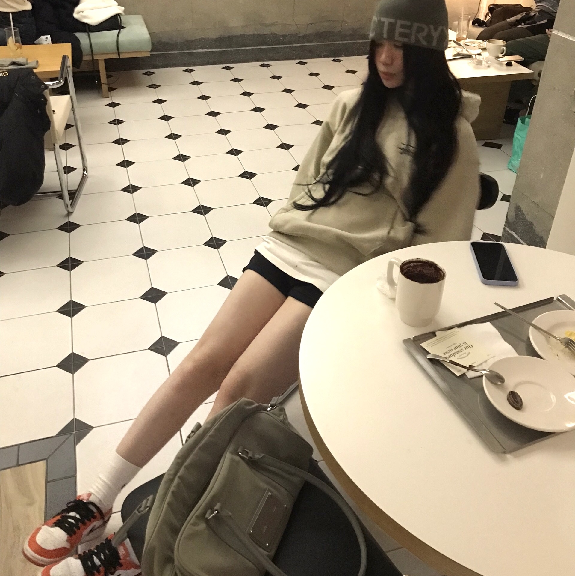 은주 (@yooo.xe) 님의 게시물 | KREAM