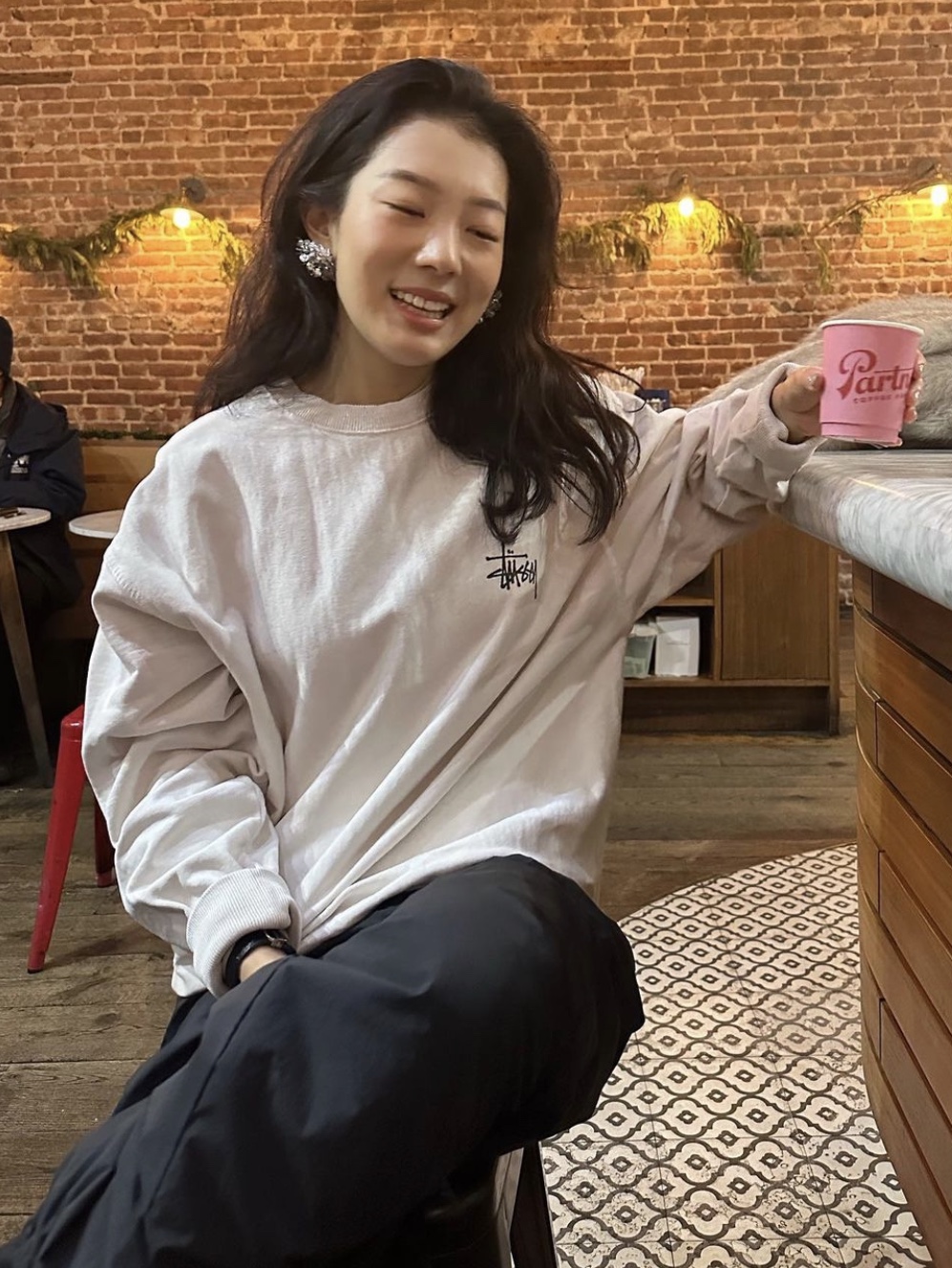 (@celeb_item) 님의 게시물 | KREAM