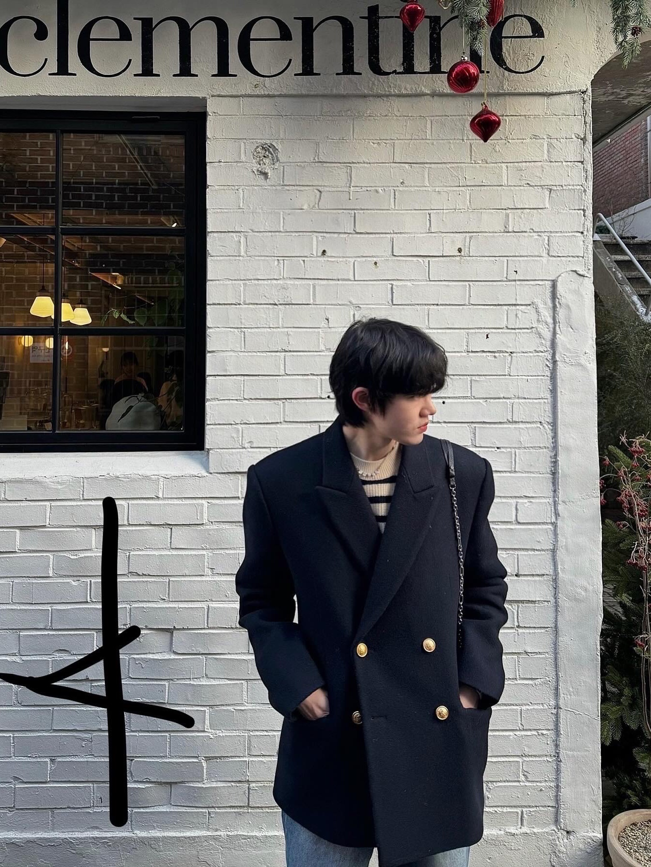 . (@eqhu3n) 님의 게시물 | KREAM