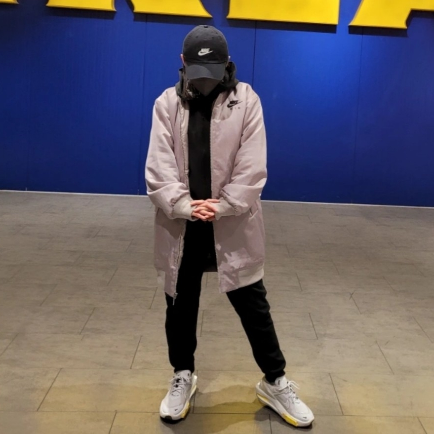 스타일리쉬 (@stylish) 님의 게시물 | KREAM