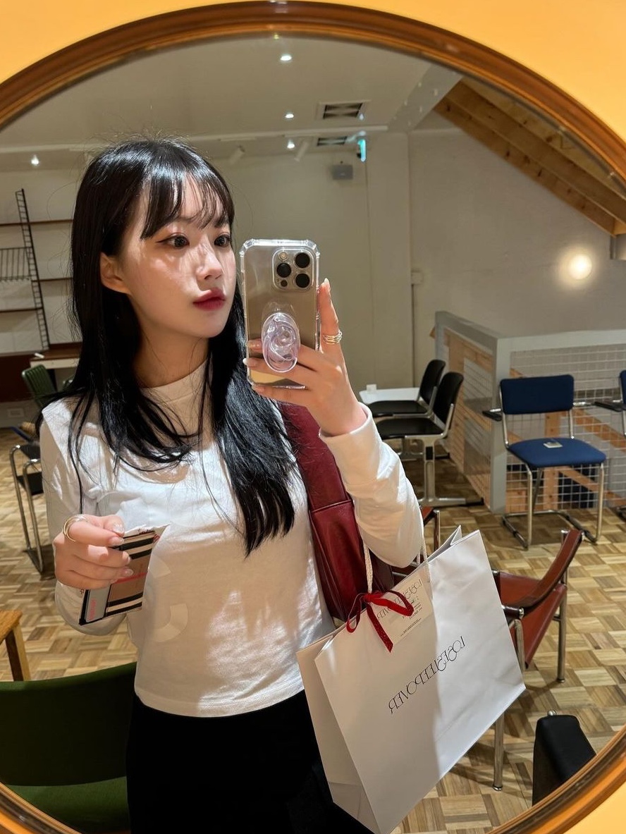That girl (@style_everyday) 님의 게시물 | KREAM
