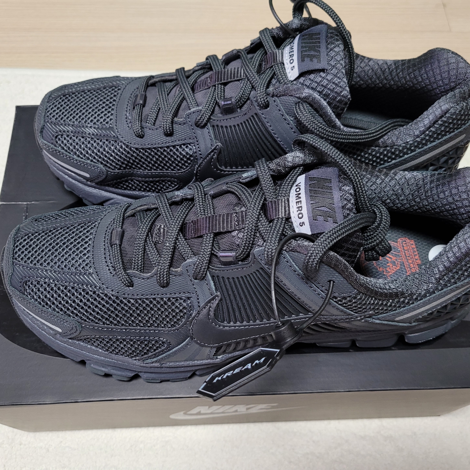 형주니 (@jjj3182) 님의 게시물 | KREAM