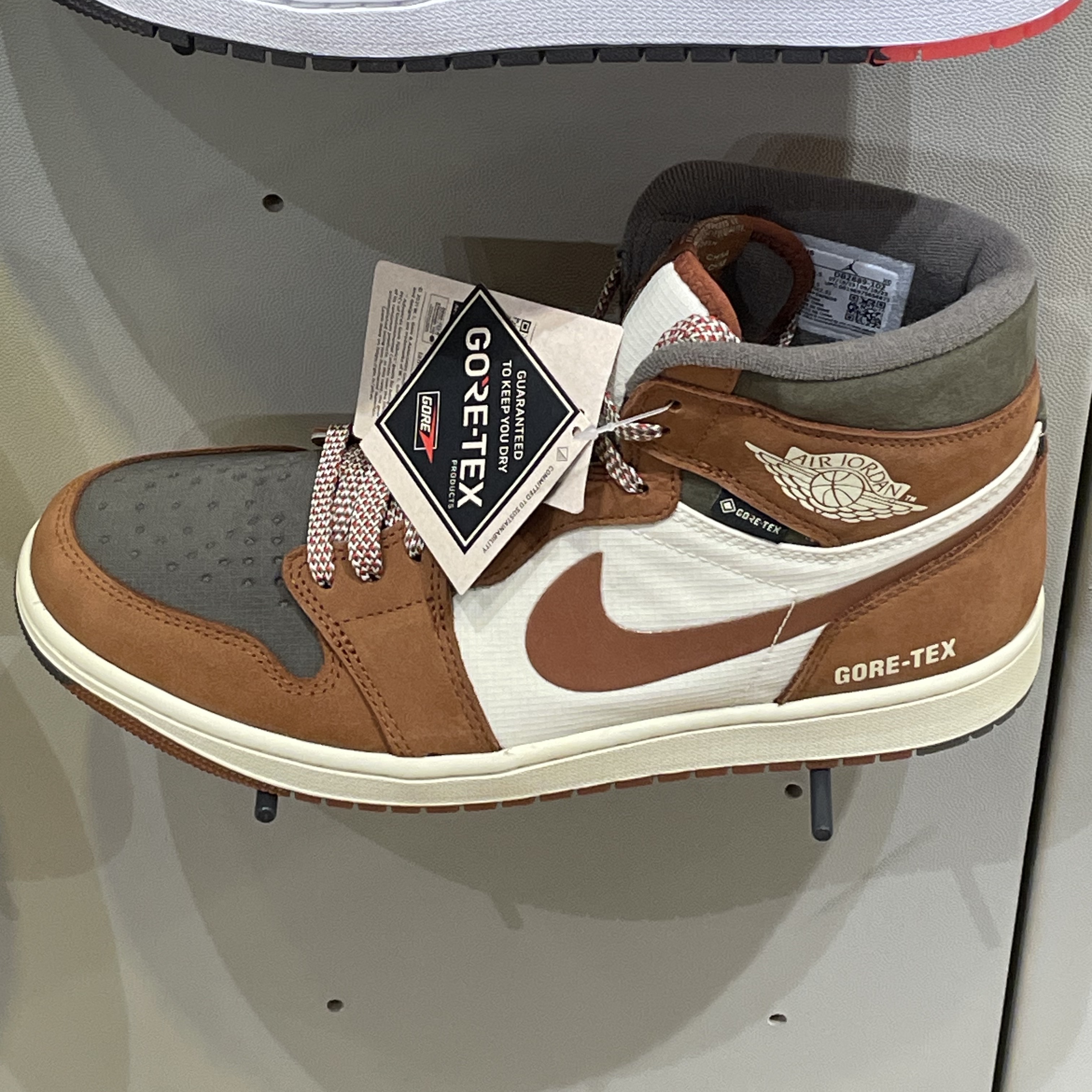 (@udd5pc) 님의 게시물 | KREAM