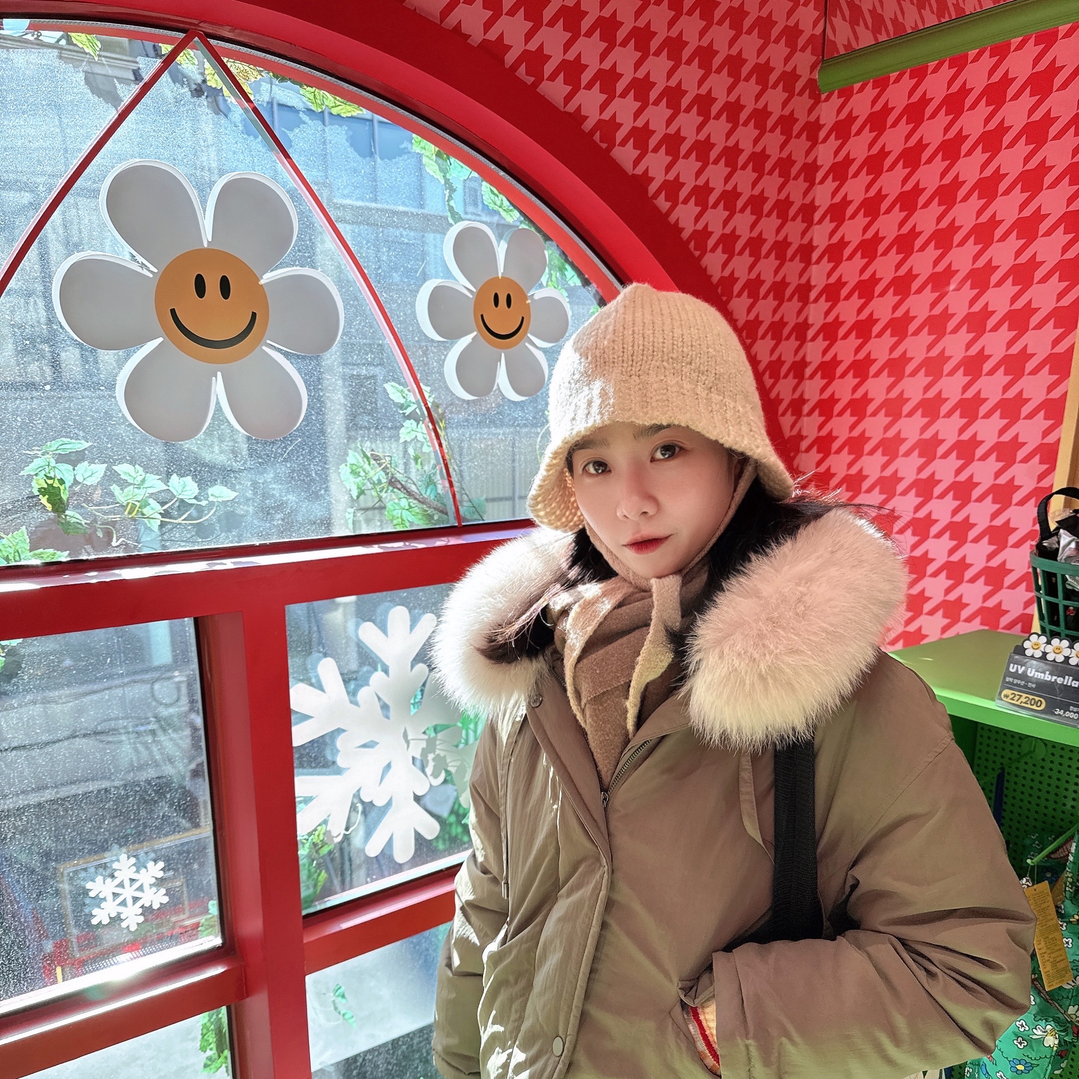 송유진 (@song__yujin) 님의 게시물 | KREAM