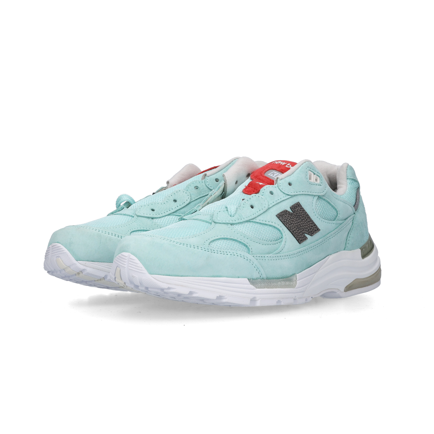 뉴발란스 x 키스 992 메이드 인 USA 키쓰마스 라이트 리프 | KREAM