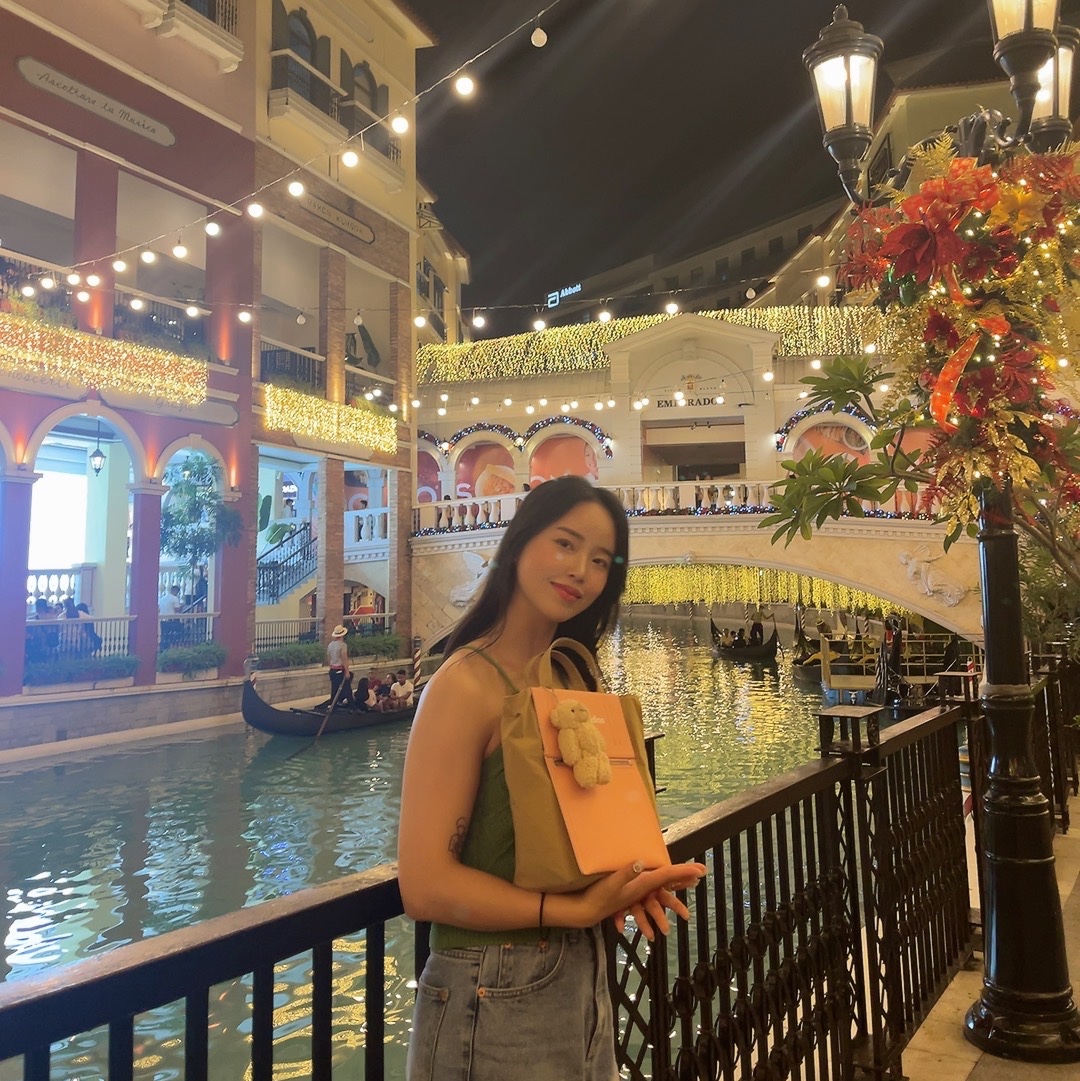 chovely_s2 (@chovely_s2) 님의 게시물 | KREAM