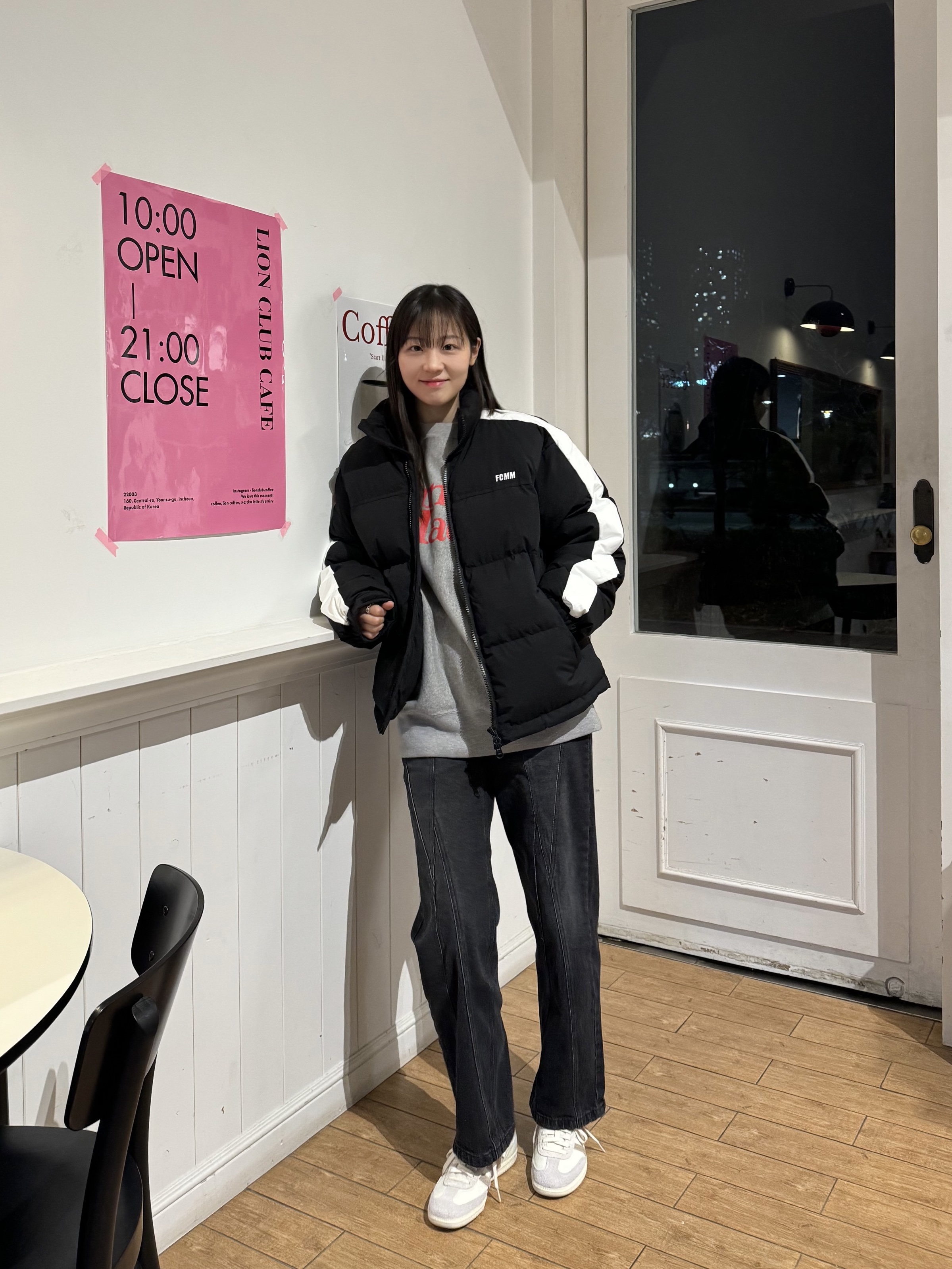 패딩없인 안돼..🥹🎿 | KREAM