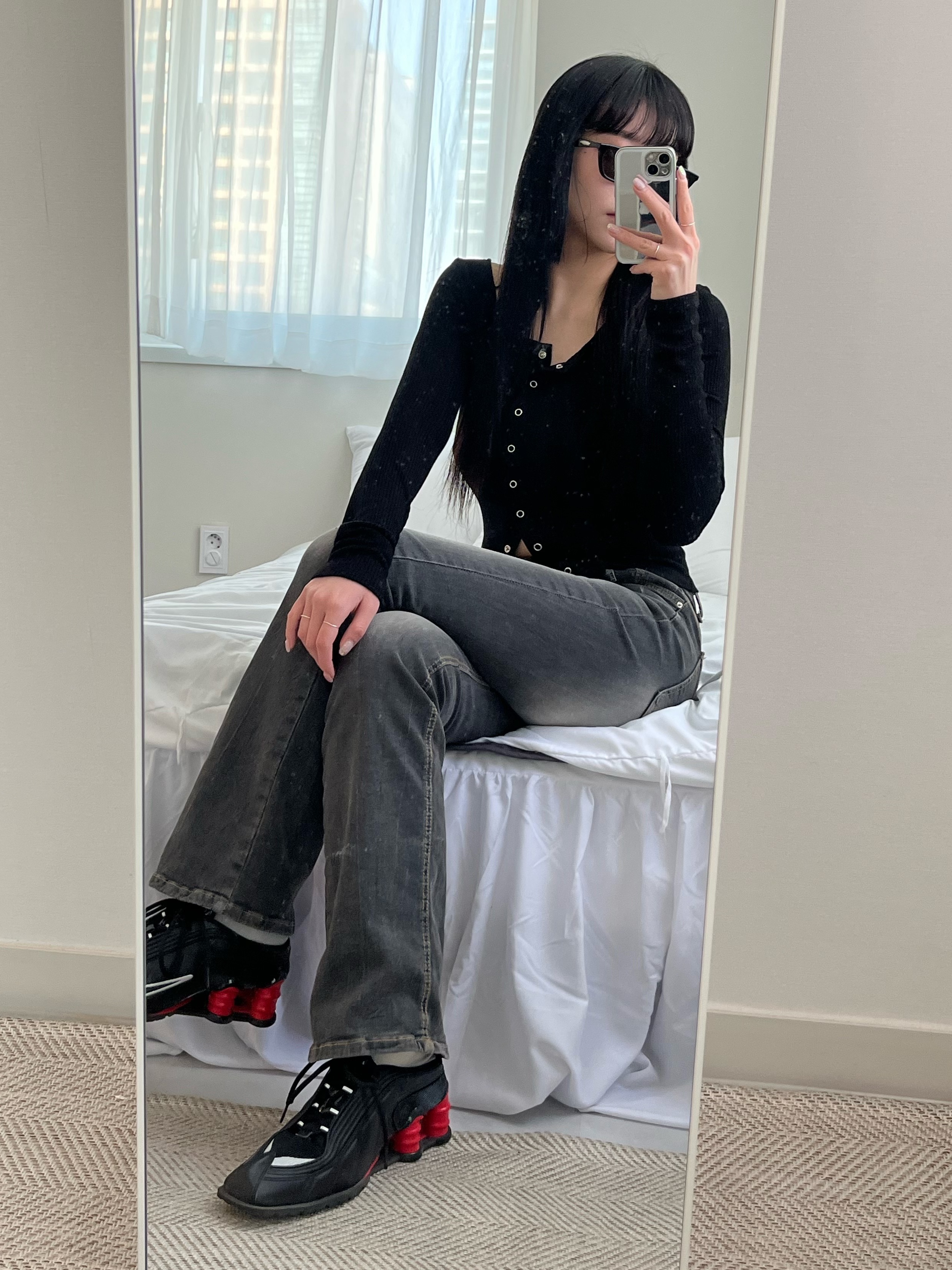 민주 (@miing.9) 님의 게시물 | KREAM