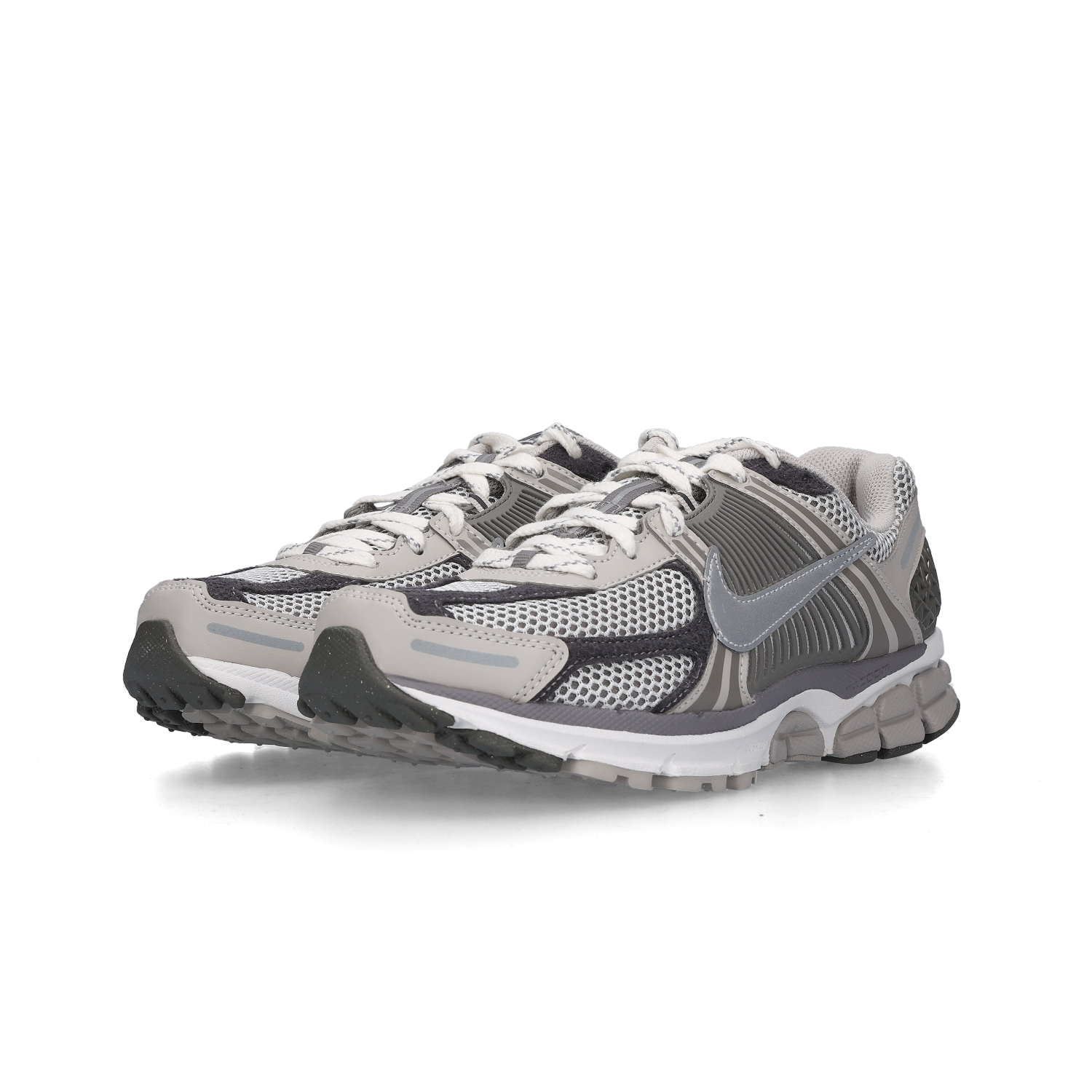 나이키 줌 보메로 5 프리미엄 라이트 아이언 오어 앤 플랫 퓨터 | KREAM