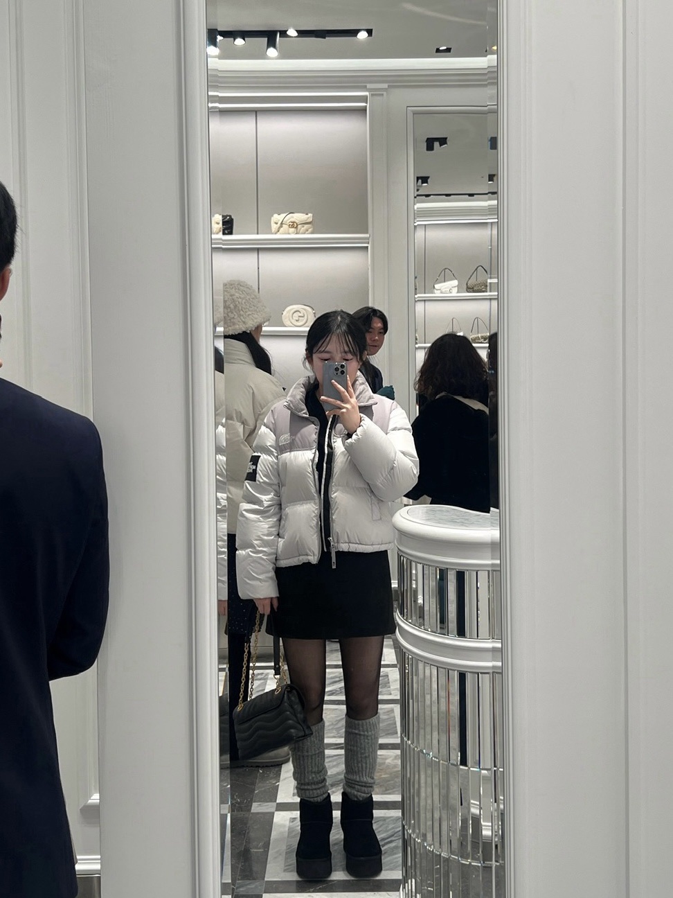 채린 (@rin_715) 님의 게시물 | KREAM