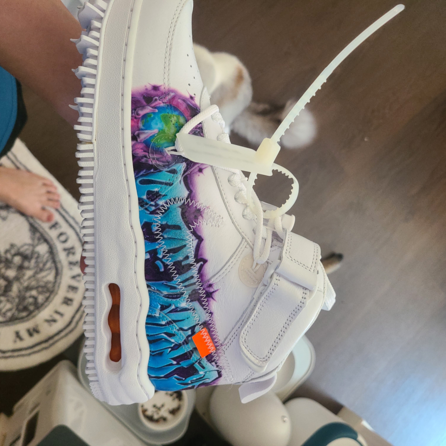 whoasis (@sanook) 님의 게시물 | KREAM