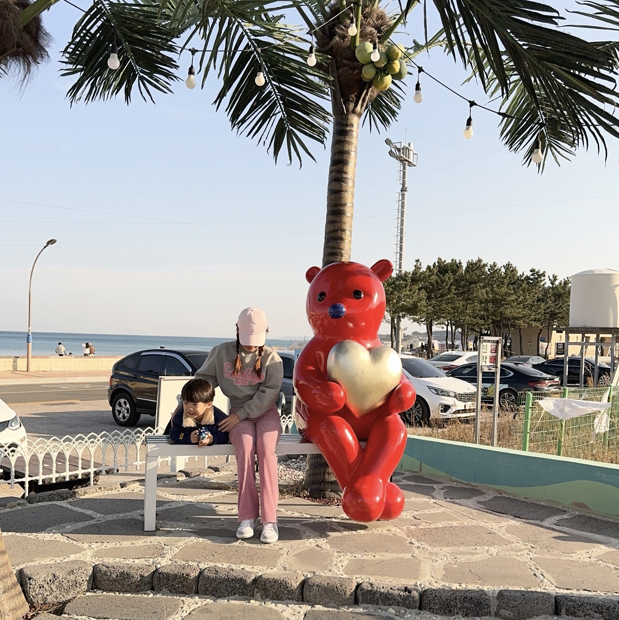 정해린 (@binkyung) 님의 게시물 | KREAM