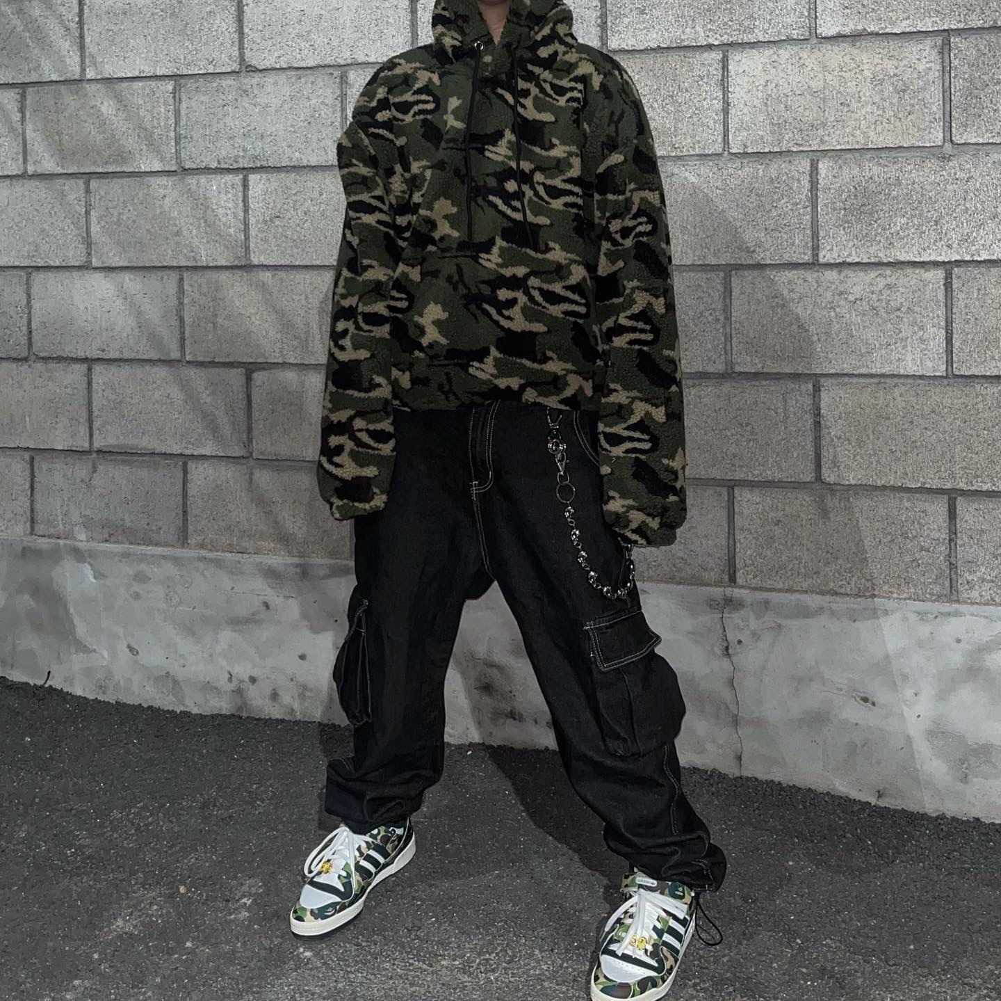 징기 (@jingy) 님의 게시물 | KREAM