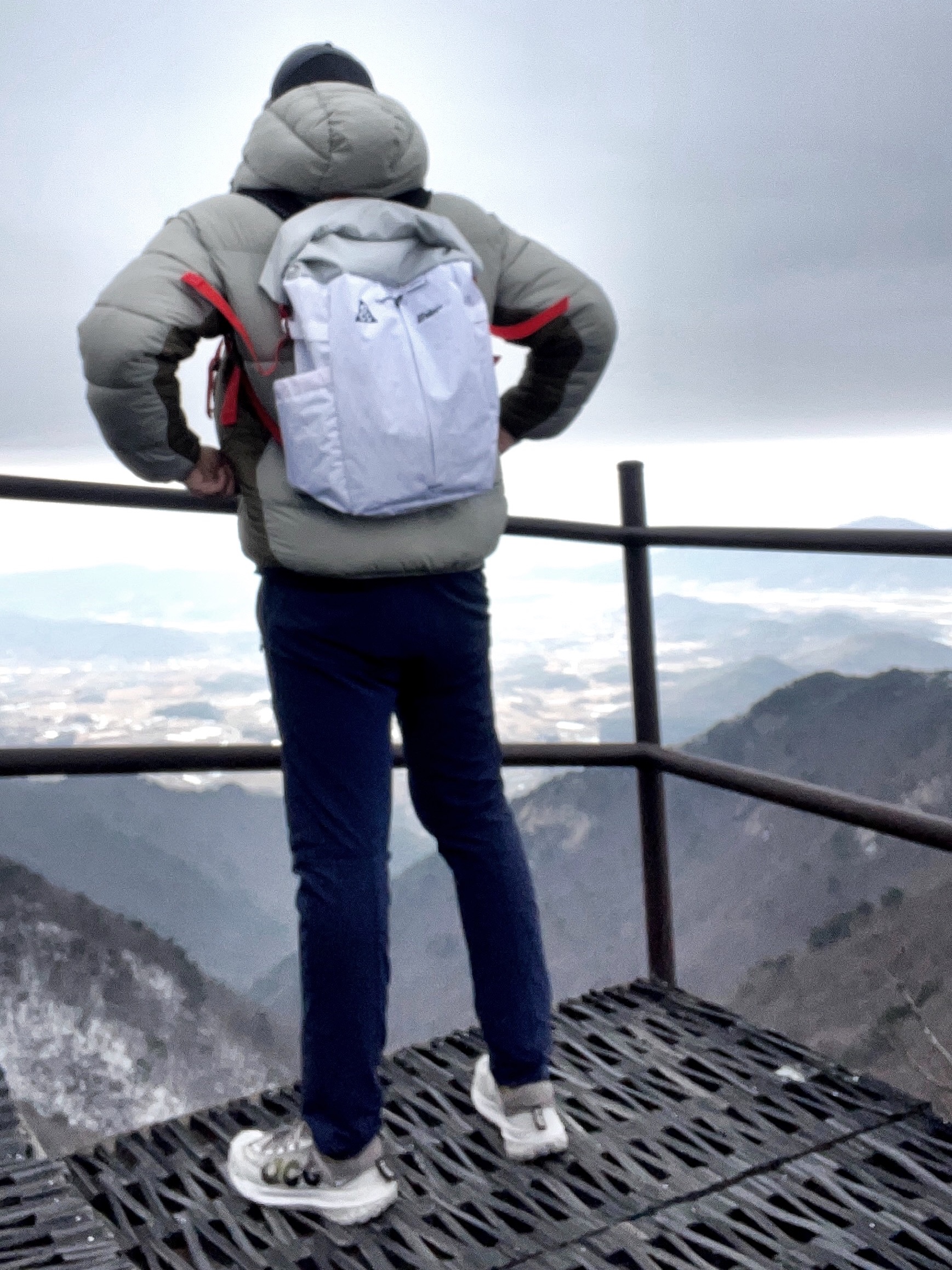 오랜만에 acg | KREAM