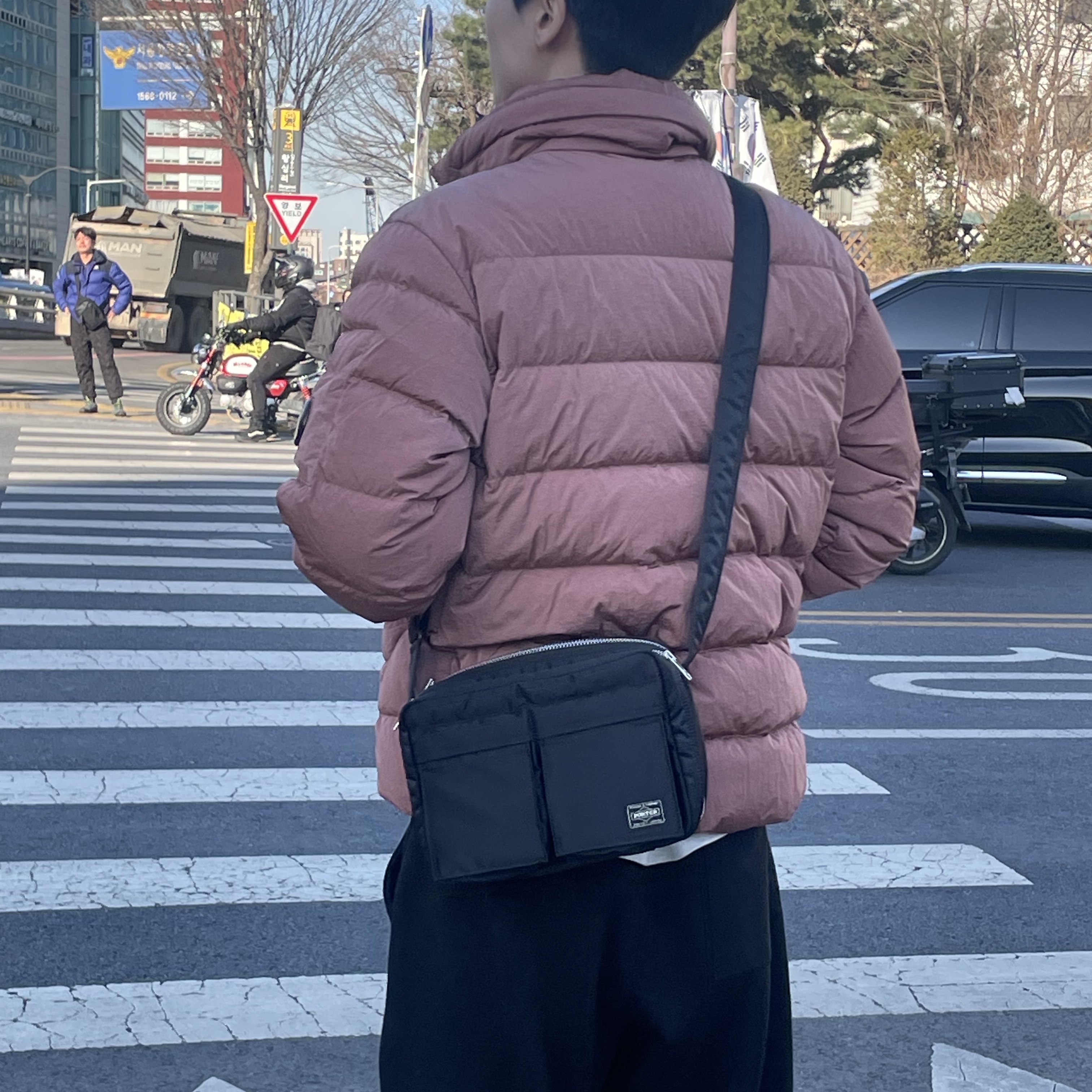 햄메 (@wang_wang_) 님의 게시물 | KREAM