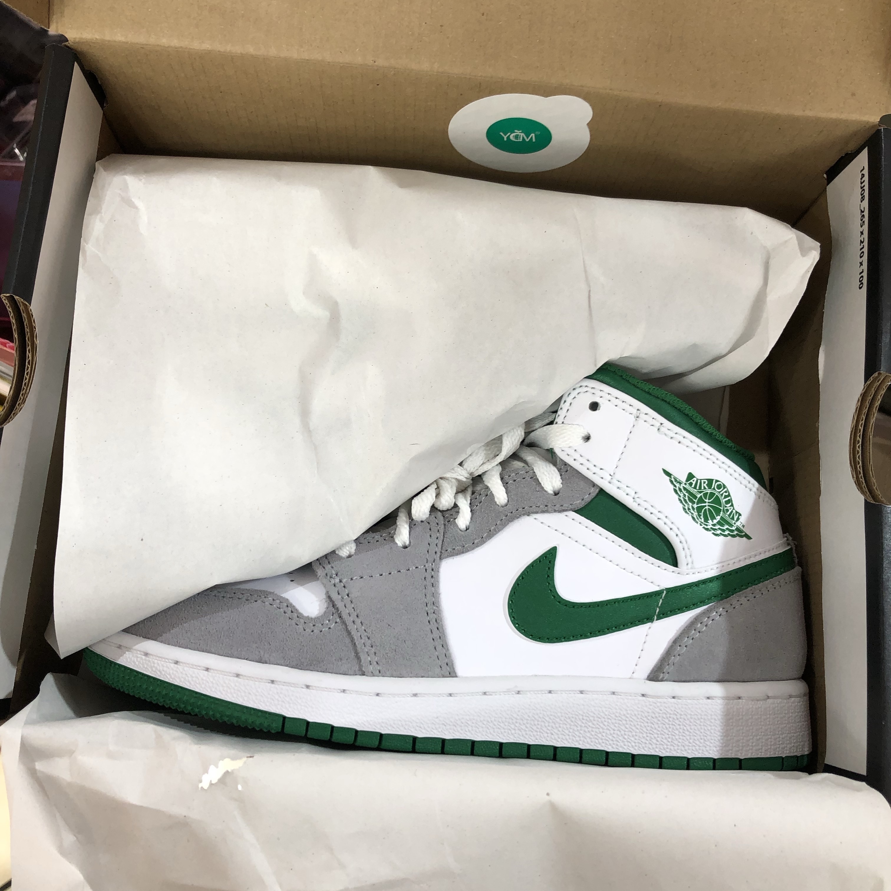 스바 (@seuba1) 님의 게시물 | KREAM