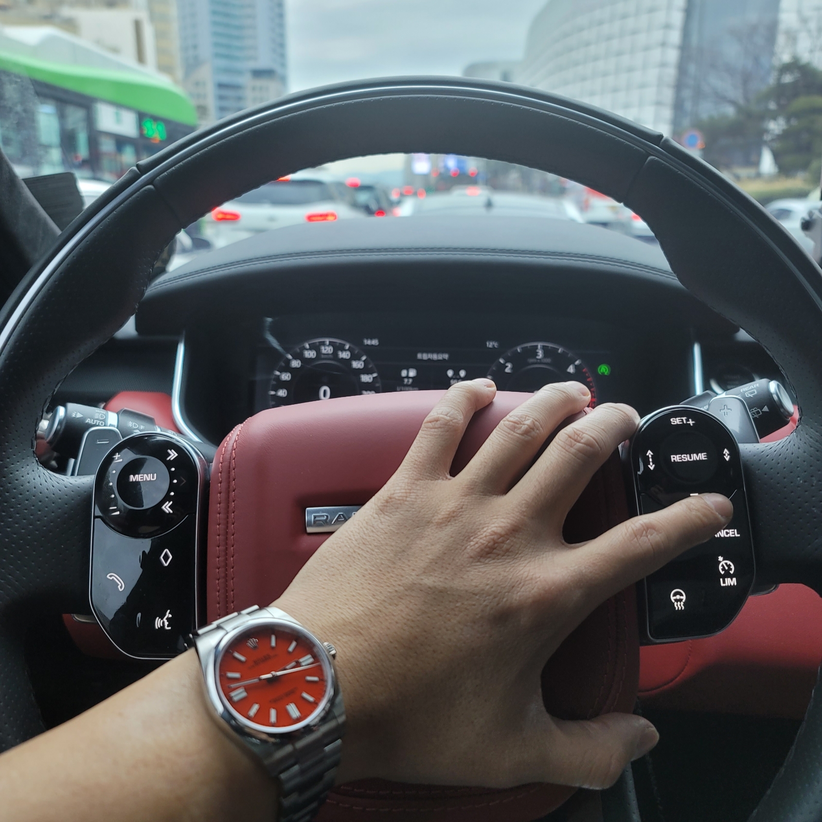 남자는 레드지 :D | KREAM