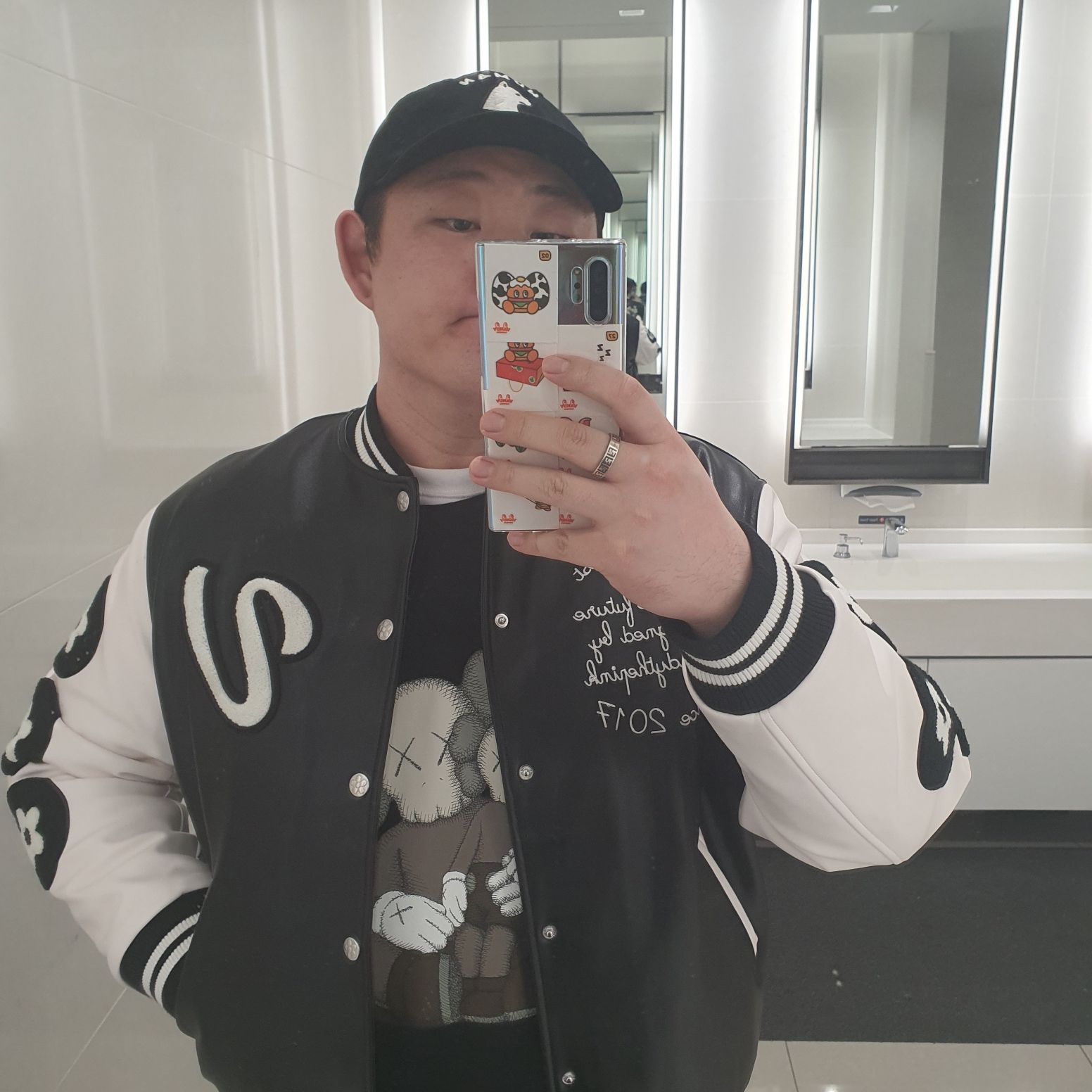 빡싱데이 (@bboxingday) 님의 게시물 | KREAM