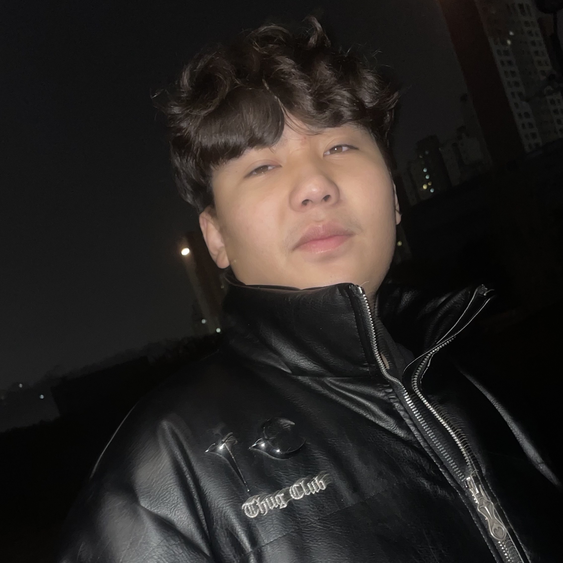 hyunjo0920 (@hj_920) 님의 게시물 | KREAM