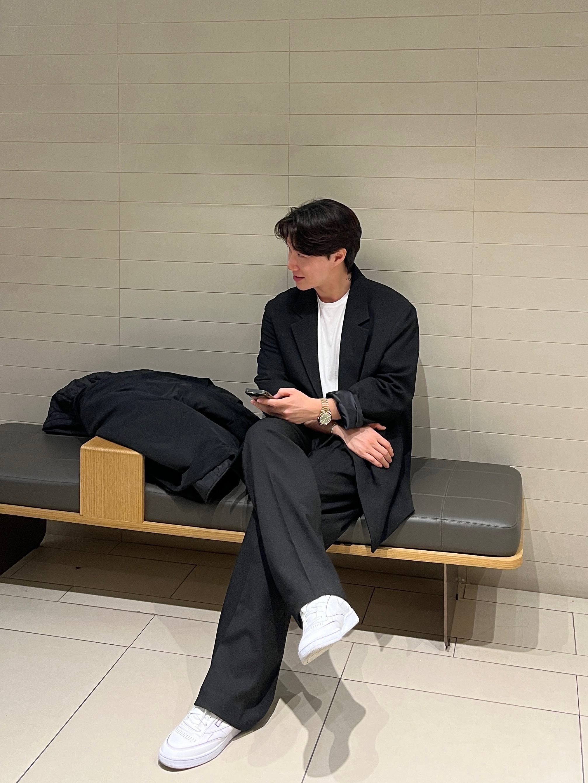 hwangryul (@ryul_hwang) 님의 게시물 | KREAM