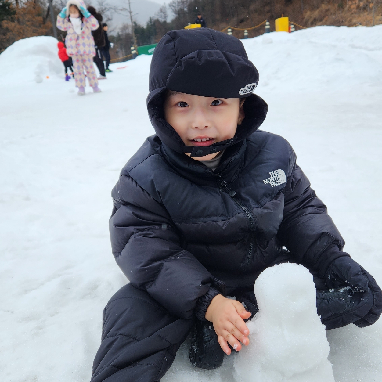 또또 (@ttotto) 님의 게시물 | KREAM