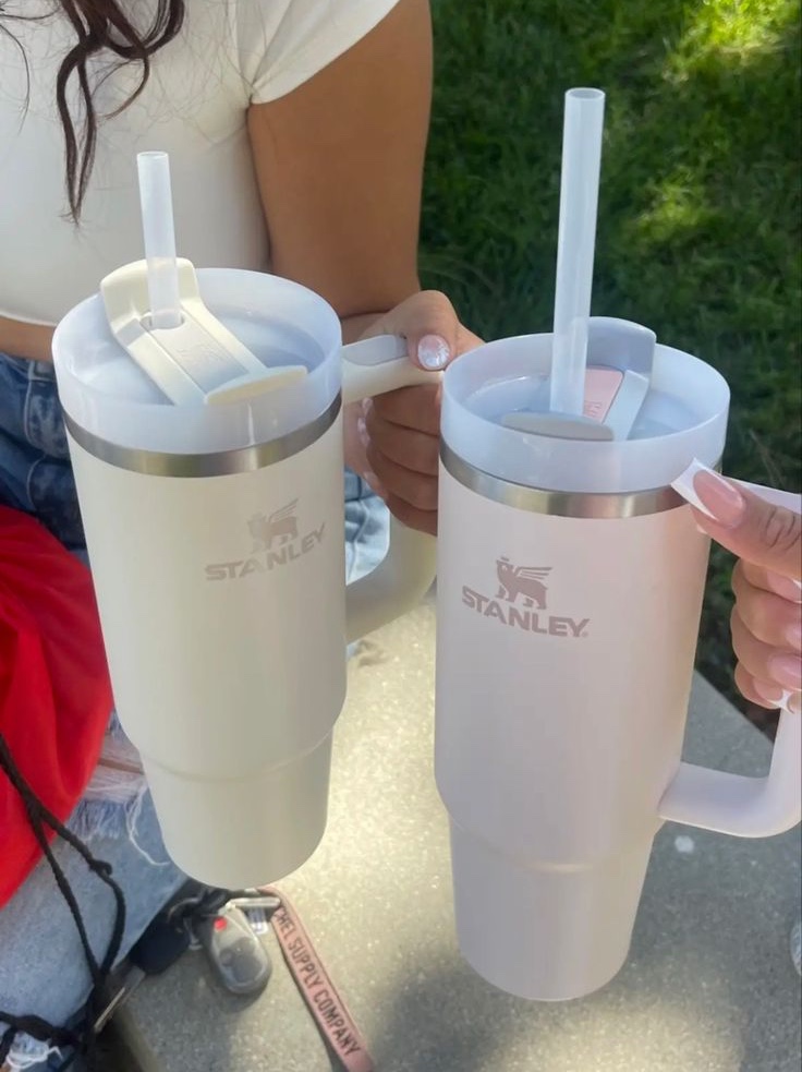 🍼스탠리 더 퀜처 H2.0 텀블러 | KREAM