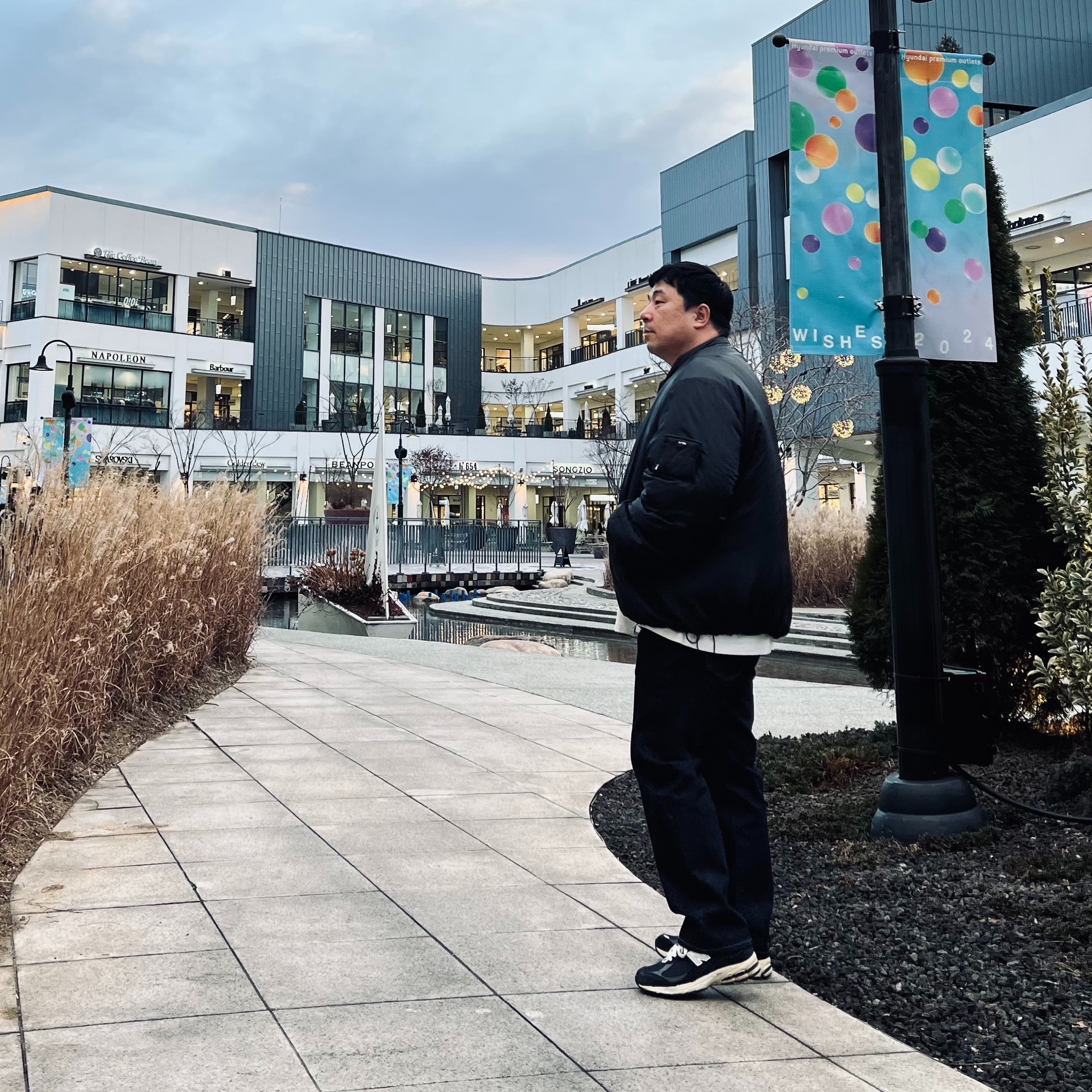 ufosong94 (@mickey_love) 님의 게시물 | KREAM