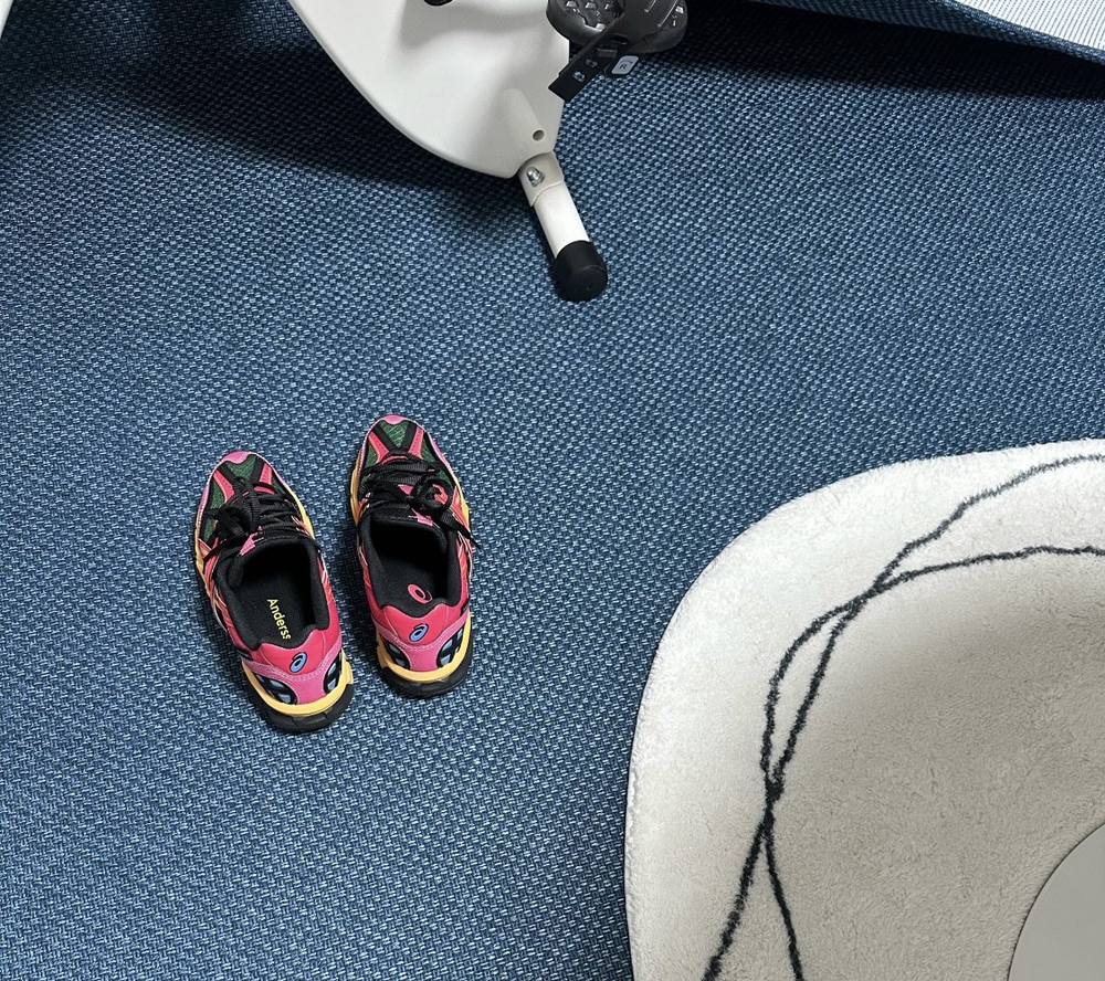 (@x_xxxxx) 님의 게시물 | KREAM